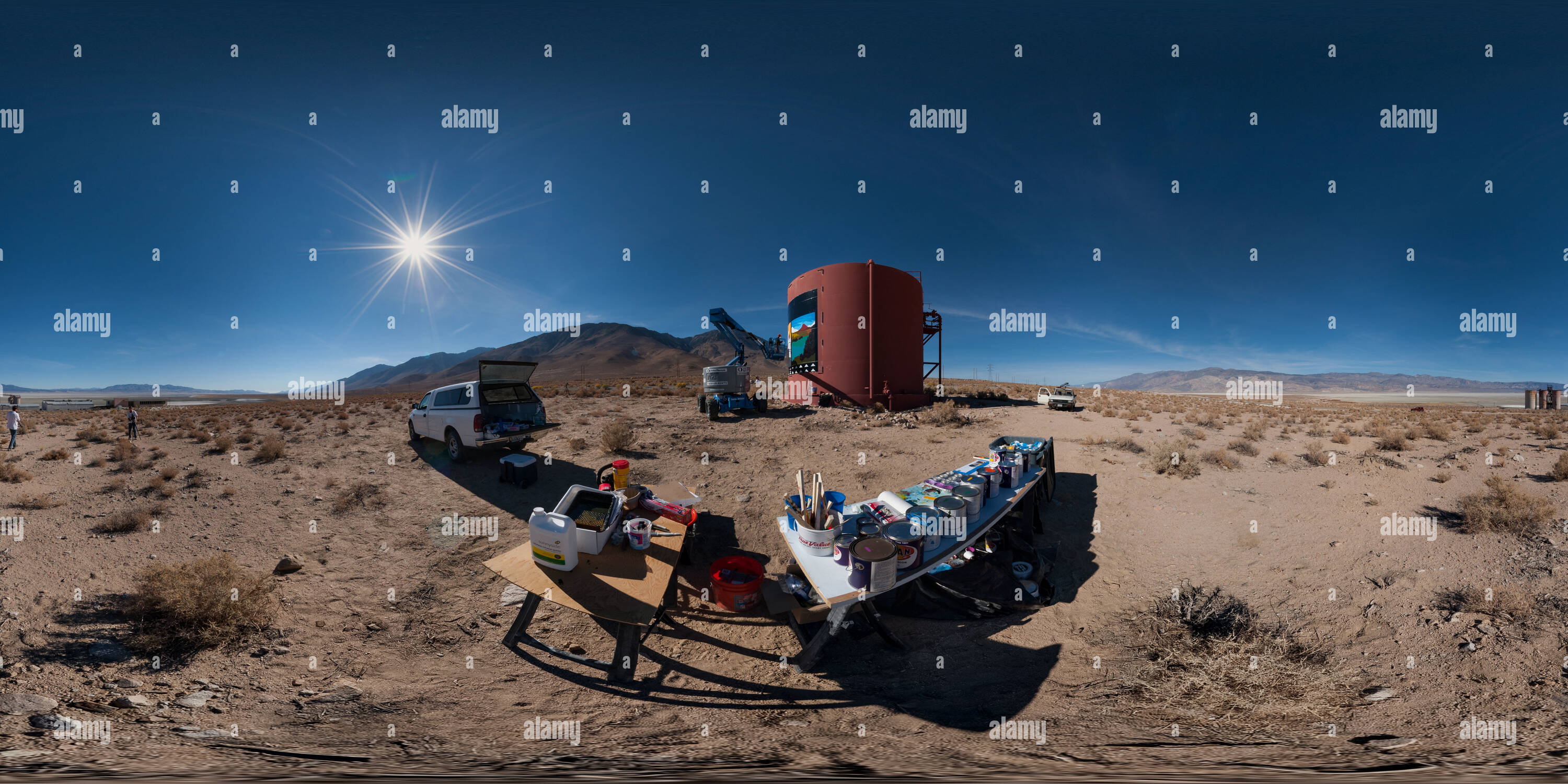 360° view of Lone Pine's new mural - Alamy