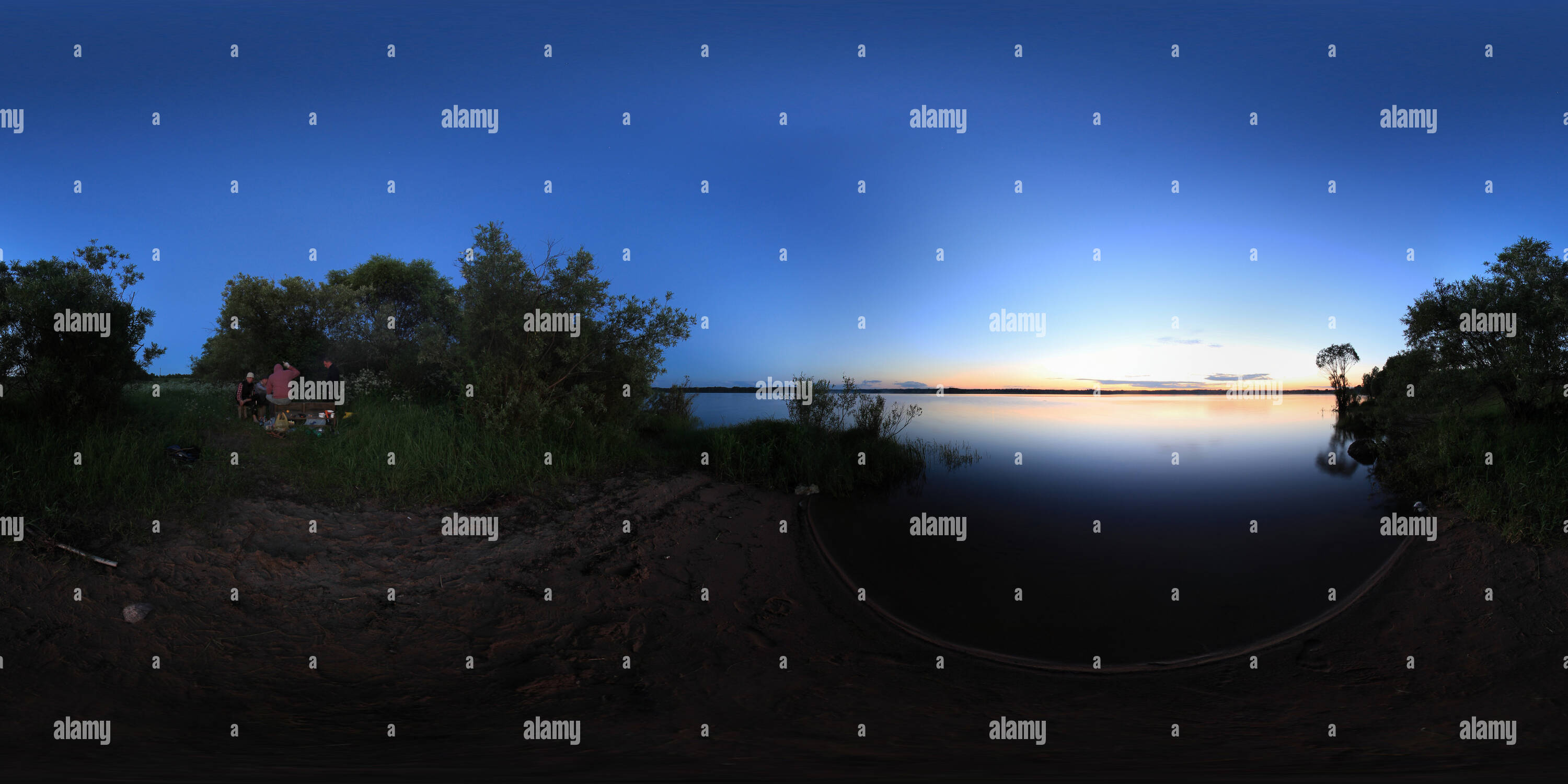 360° view of Night camp near the lake - Alamy