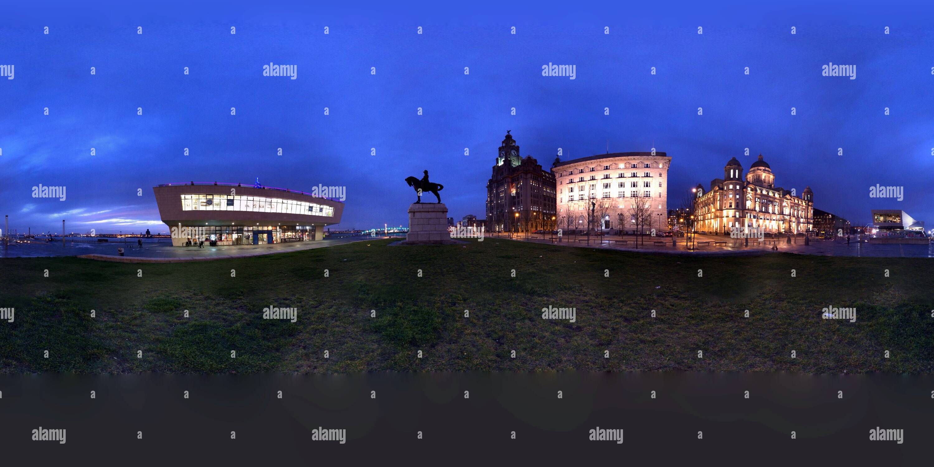 360° view of Walker Art Gallery - Alamy