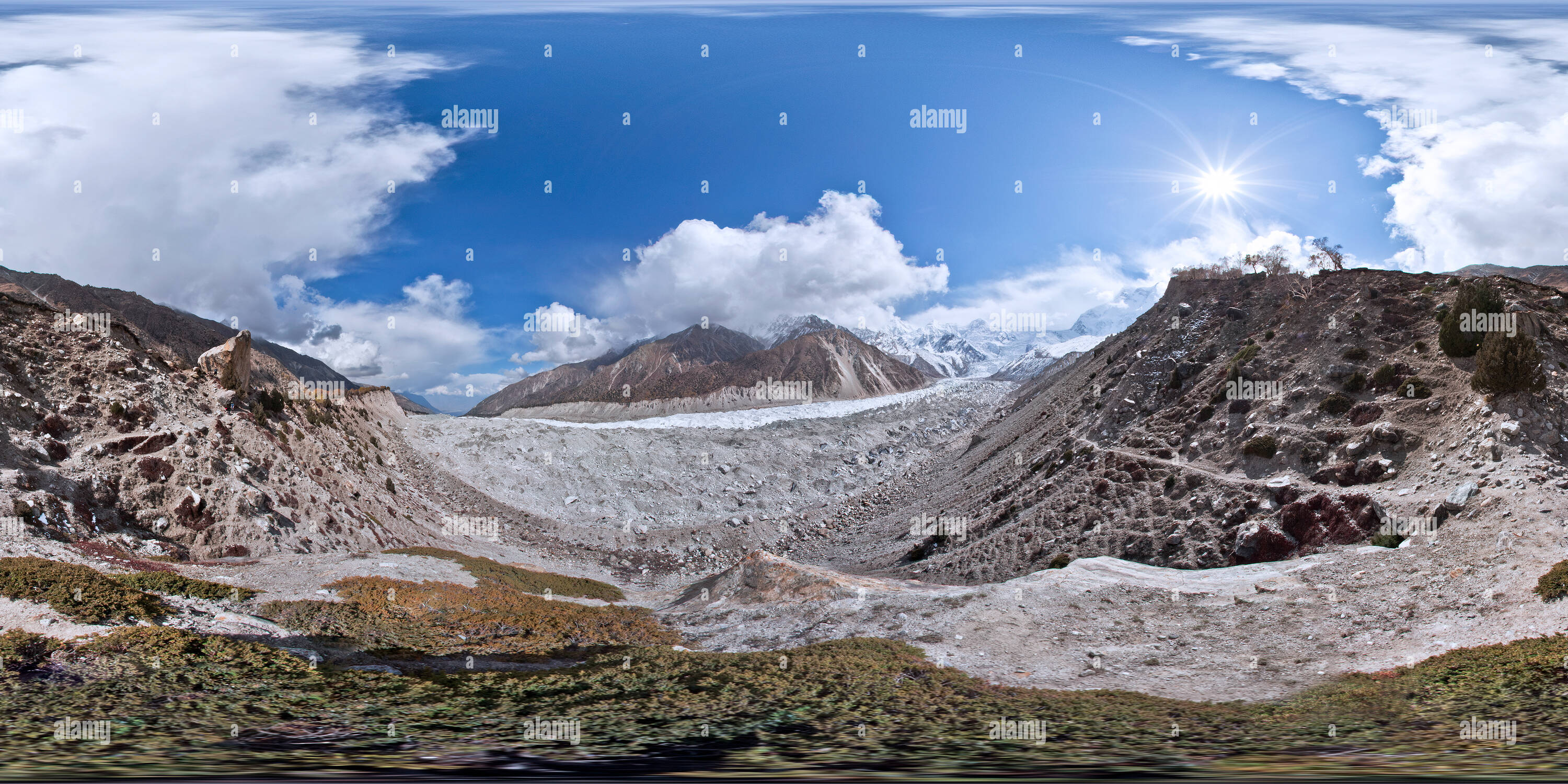 Raikot glacier hi-res stock photography and images - Alamy