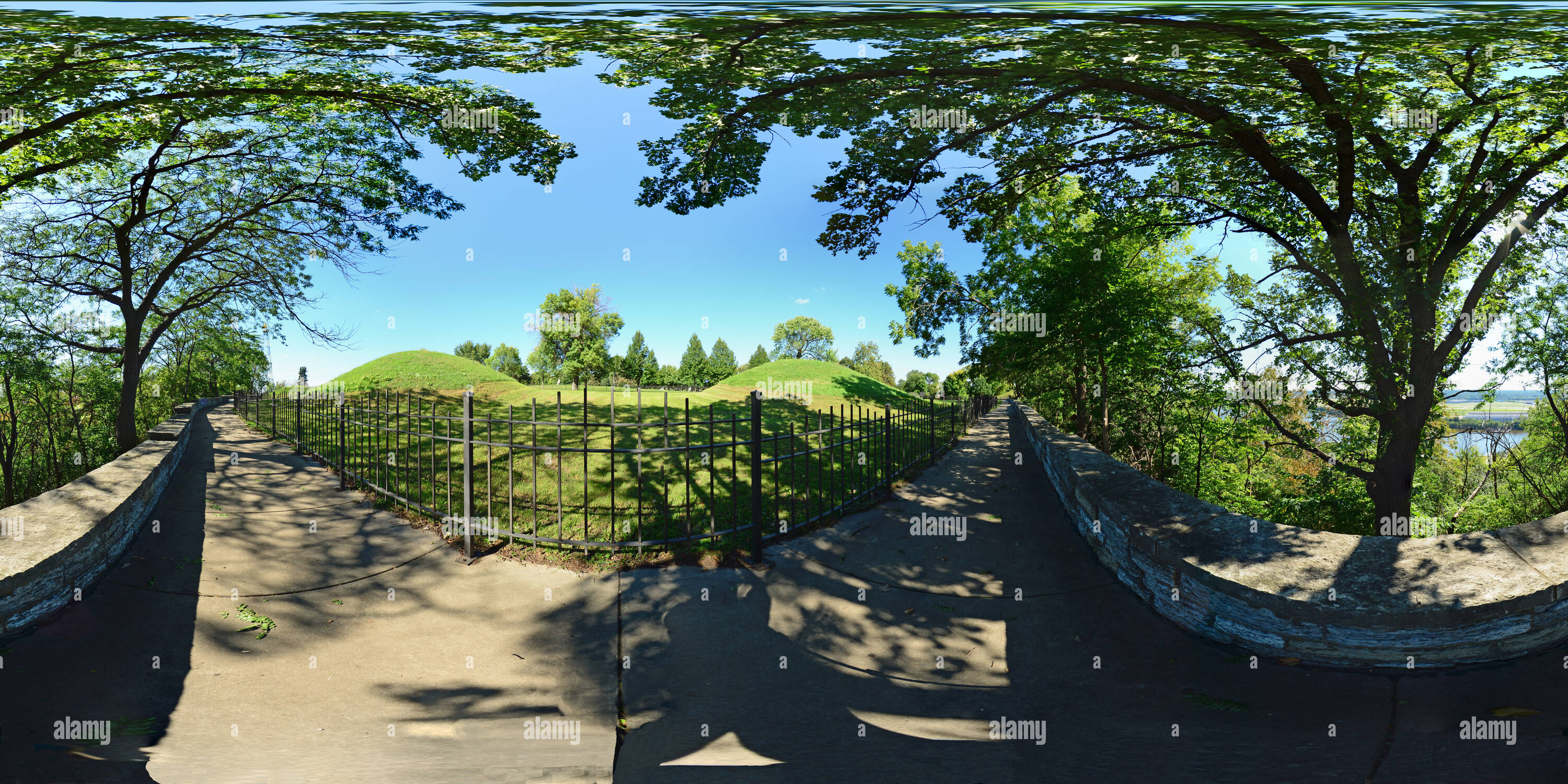 360° view of Indian Mounds Park - Alamy