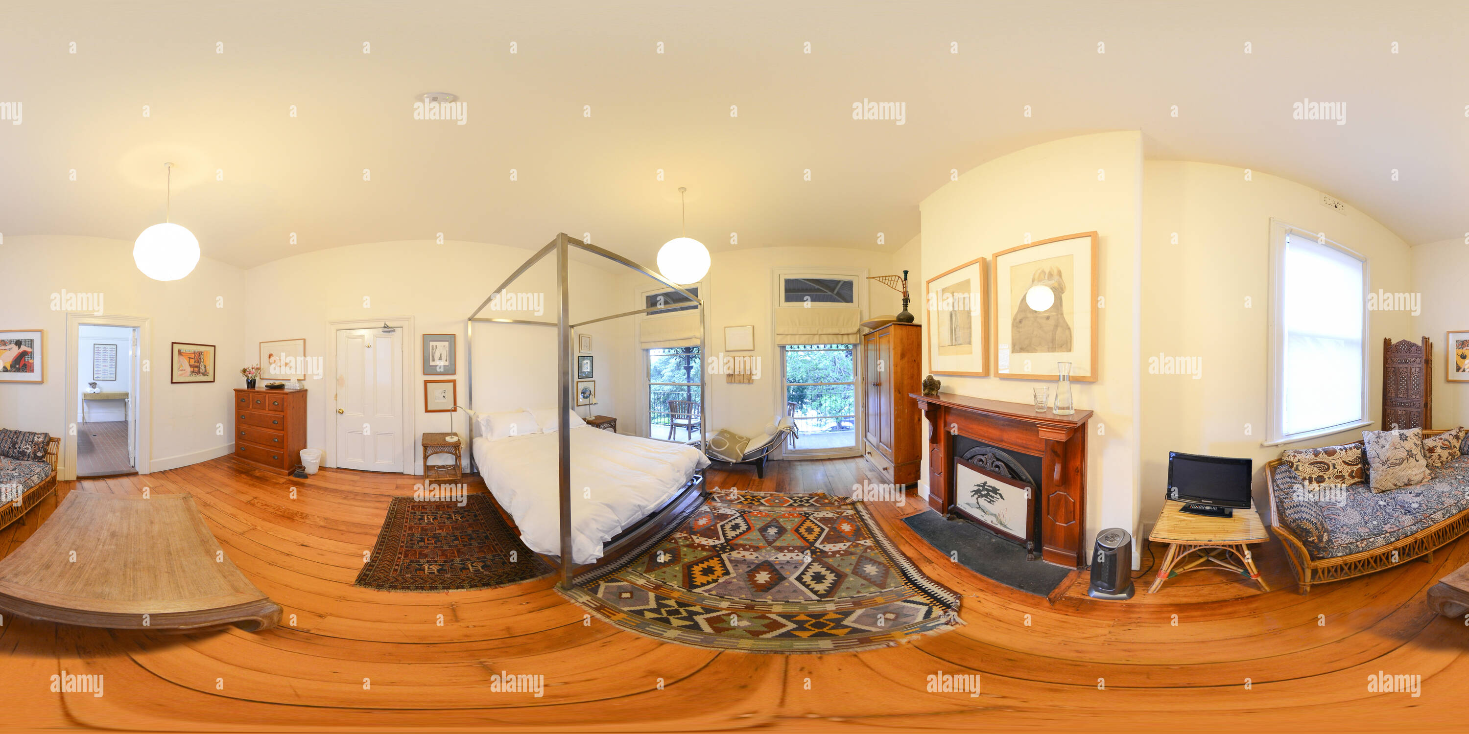 360° view of Tara Guest House Gallery Room - Alamy