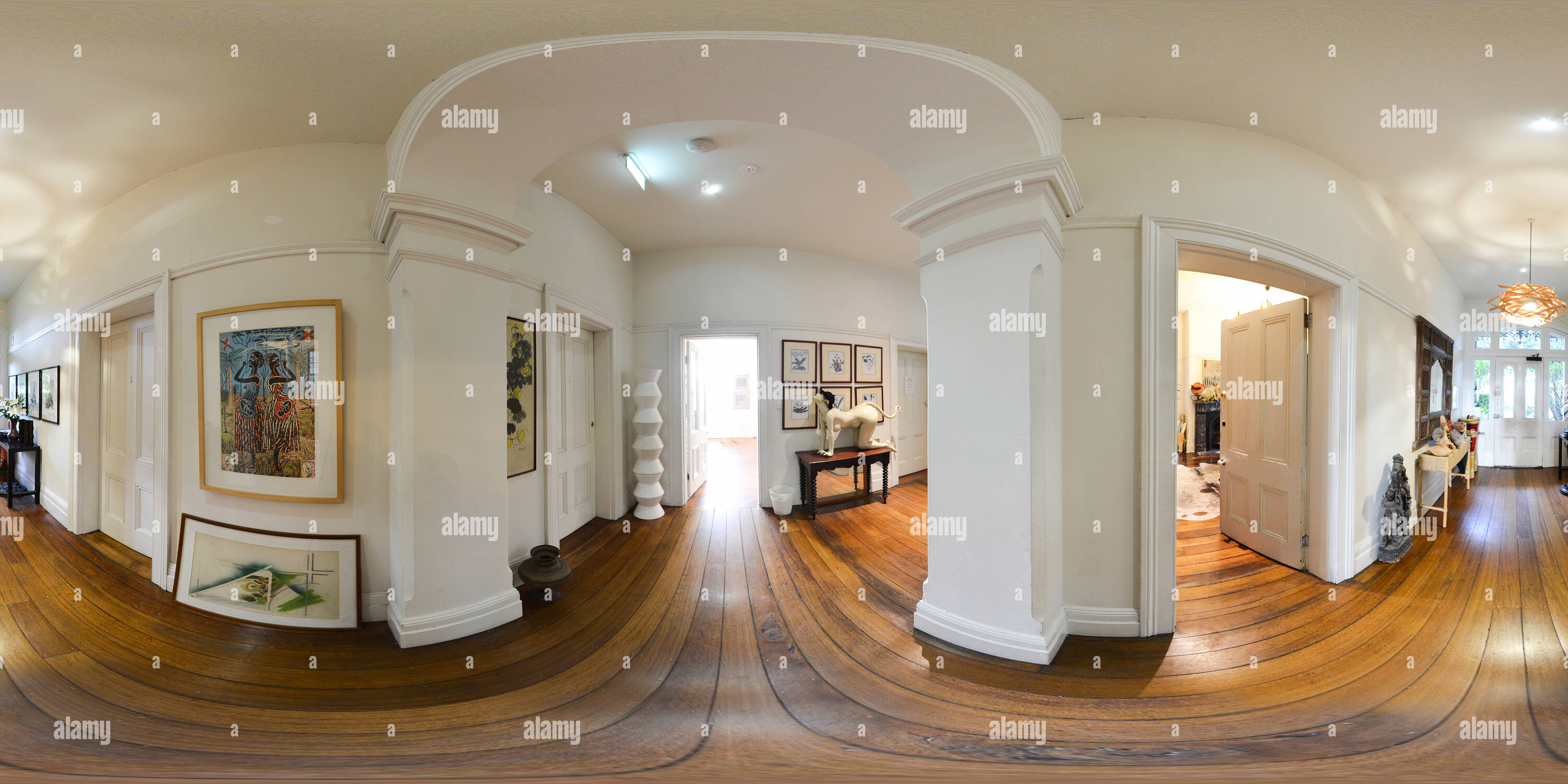 360° view of Tara Guest House Entrance Hall - Alamy