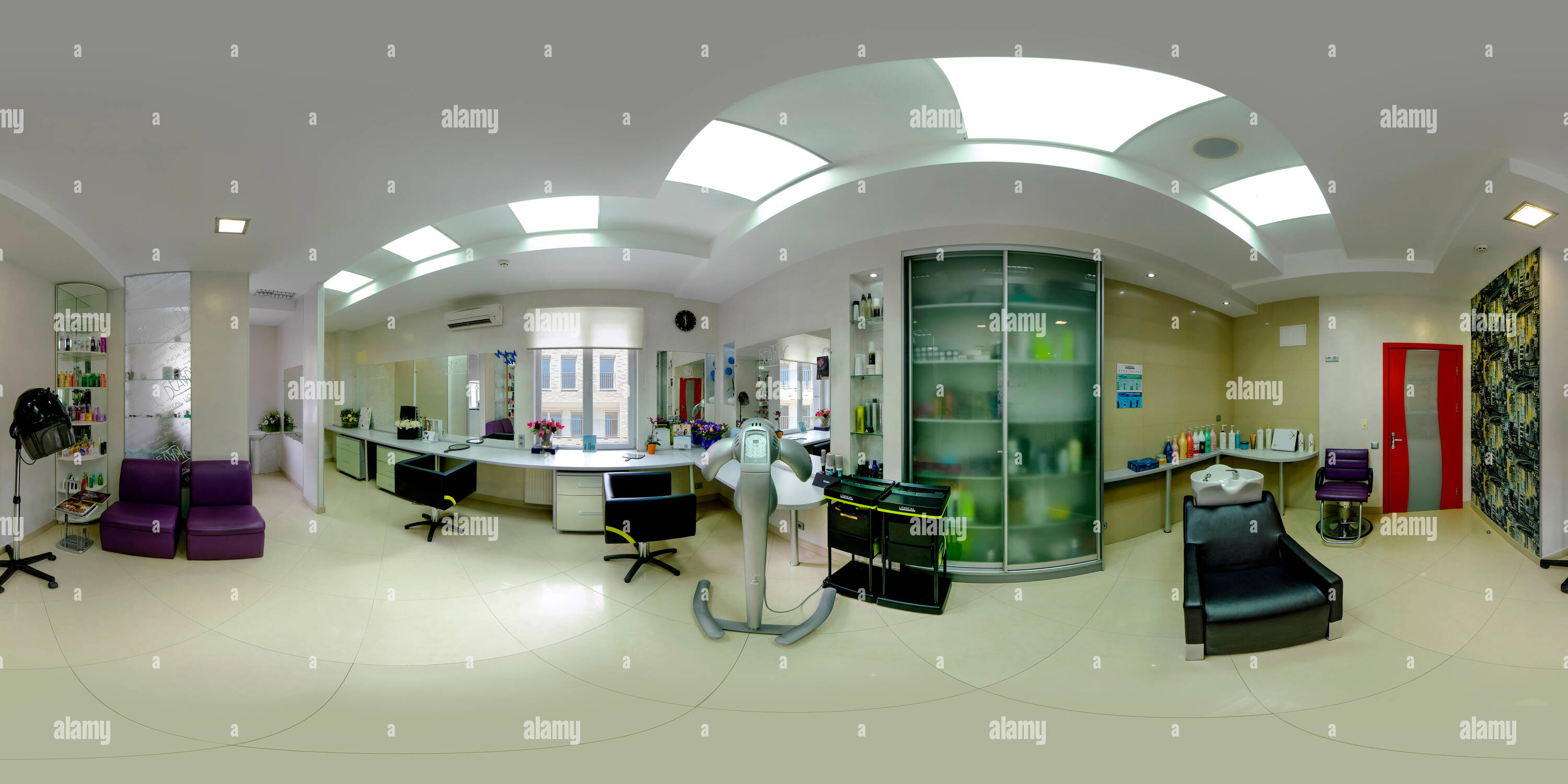 360° view of Hairdressing salon, beauty shop - Alamy