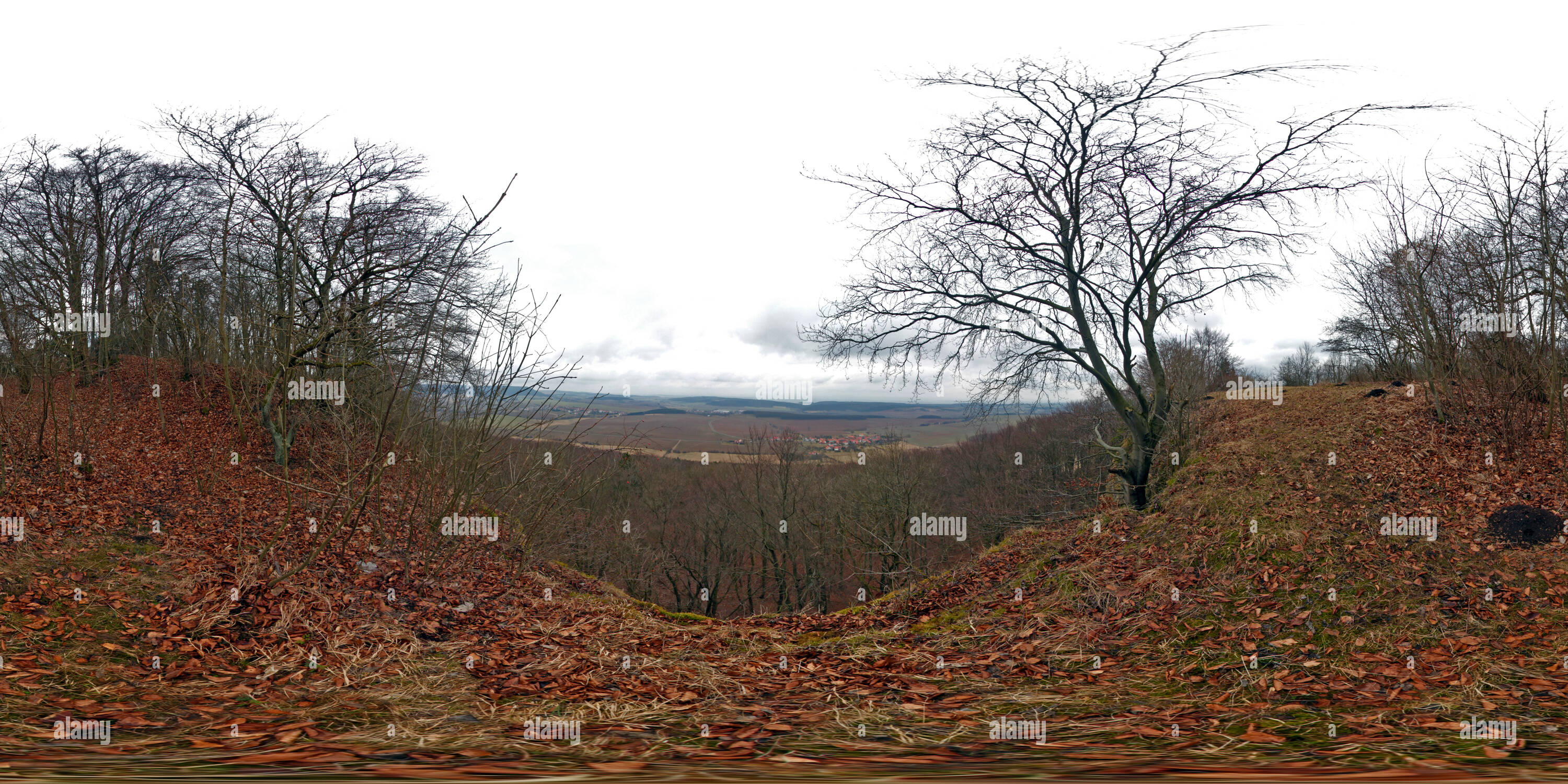360° view of Buhla | Eichsfeld - Hasenburg - Blick auf Wallrode - Alamy