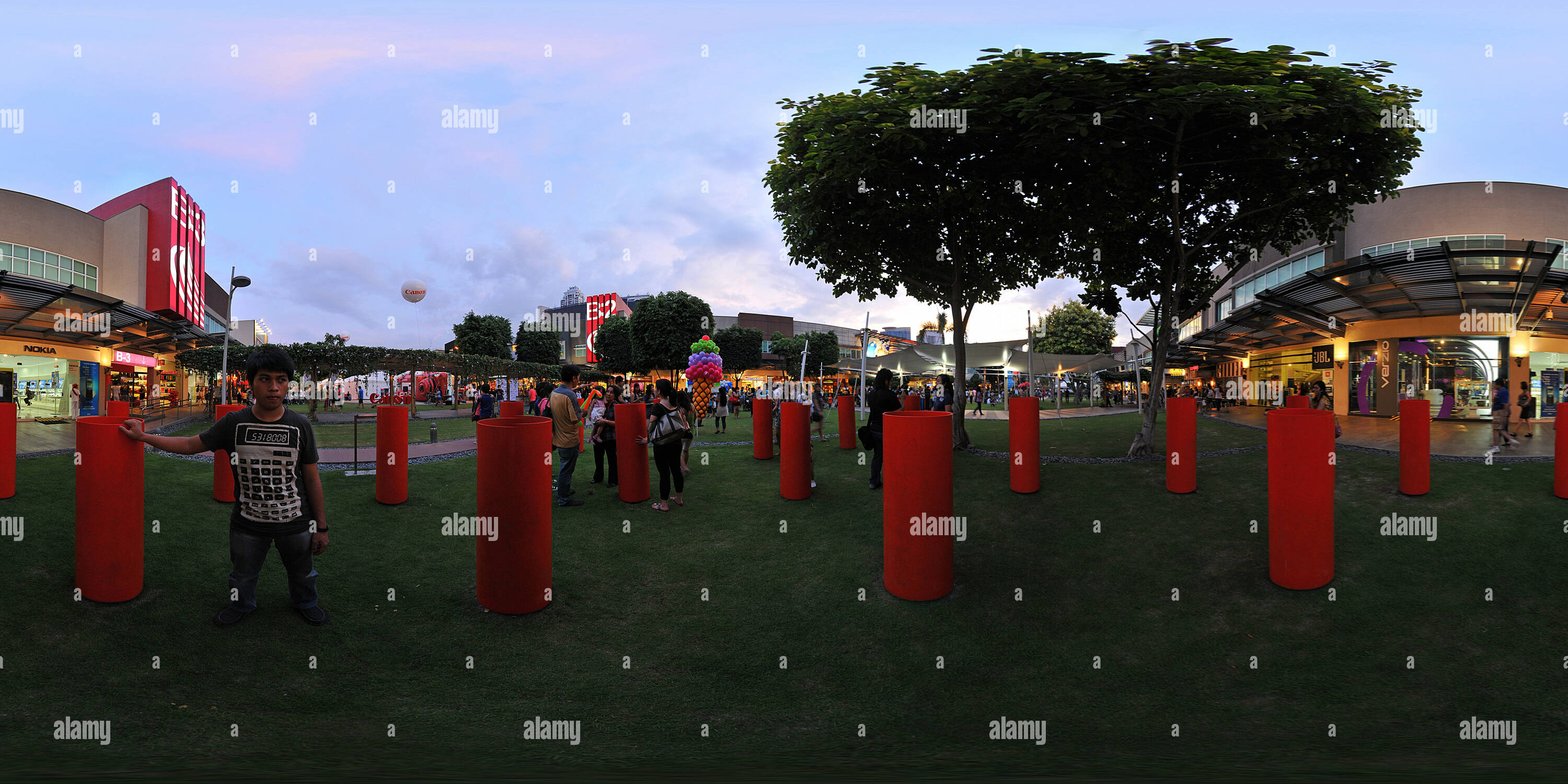 Bonifacio high street hi-res stock photography and images - Alamy