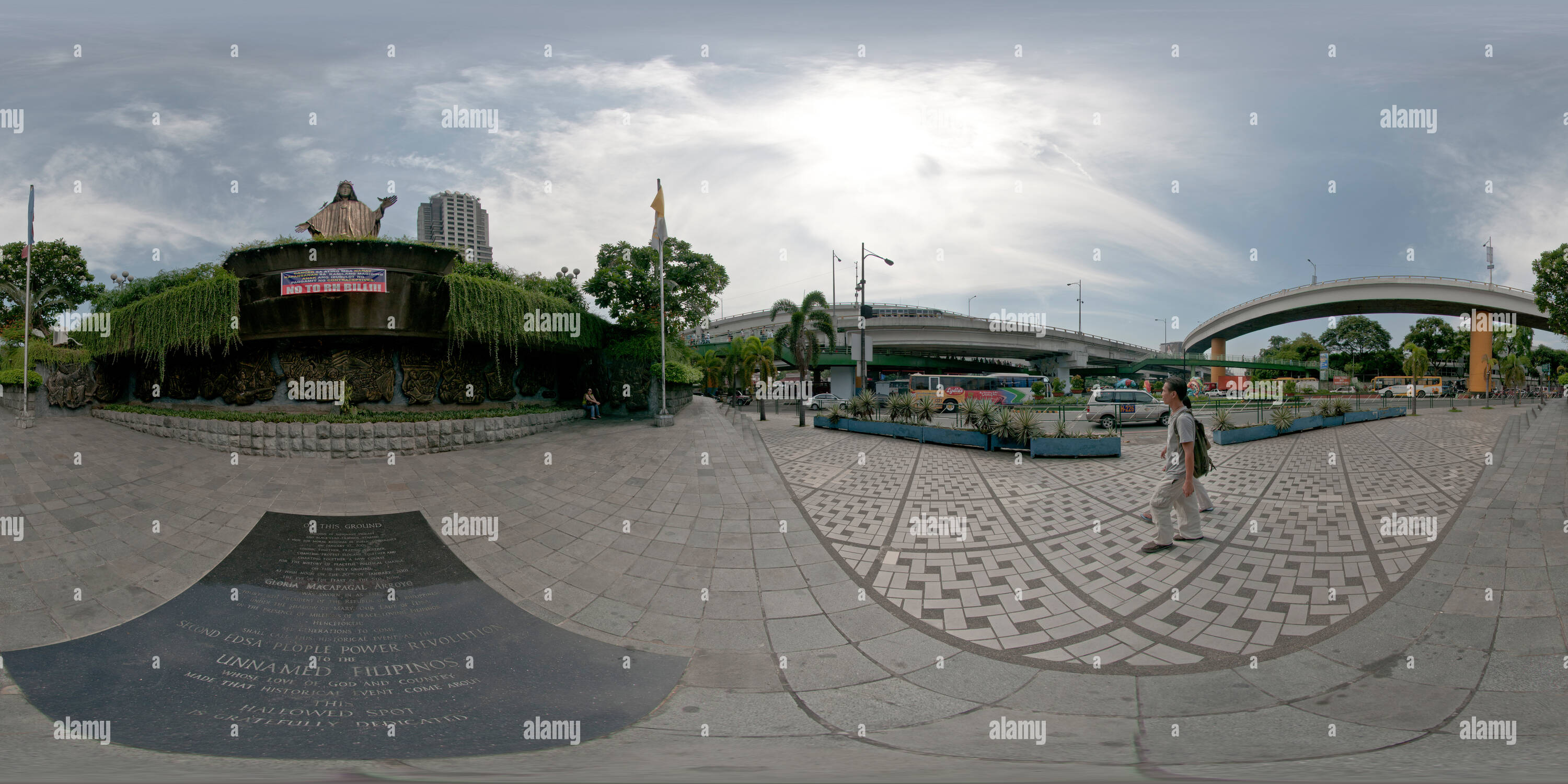 Edsa shrine hi-res stock photography and images - Alamy