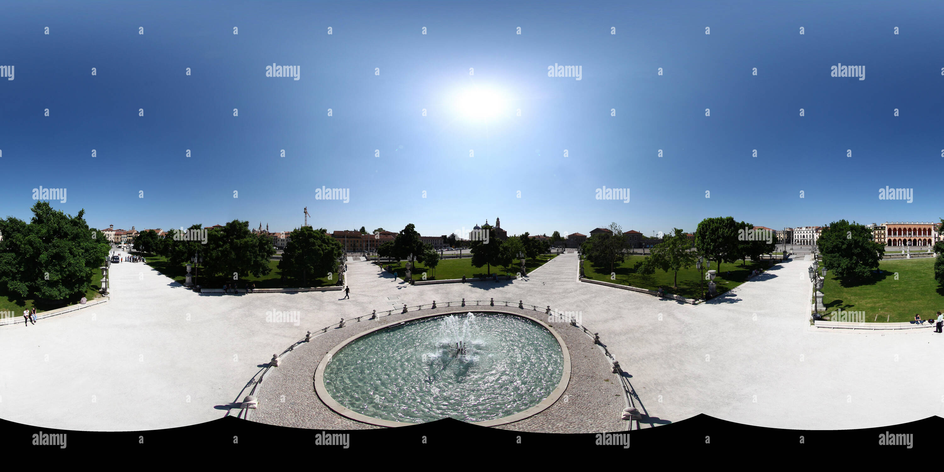 360° view of 360 landscape Prato della Valle square in Padua - Alamy