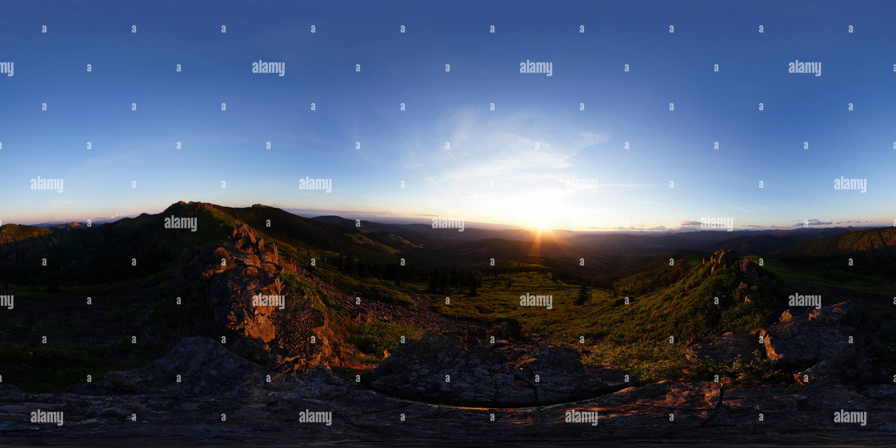 360° view of Sunset at Silver Star Mountain - Alamy