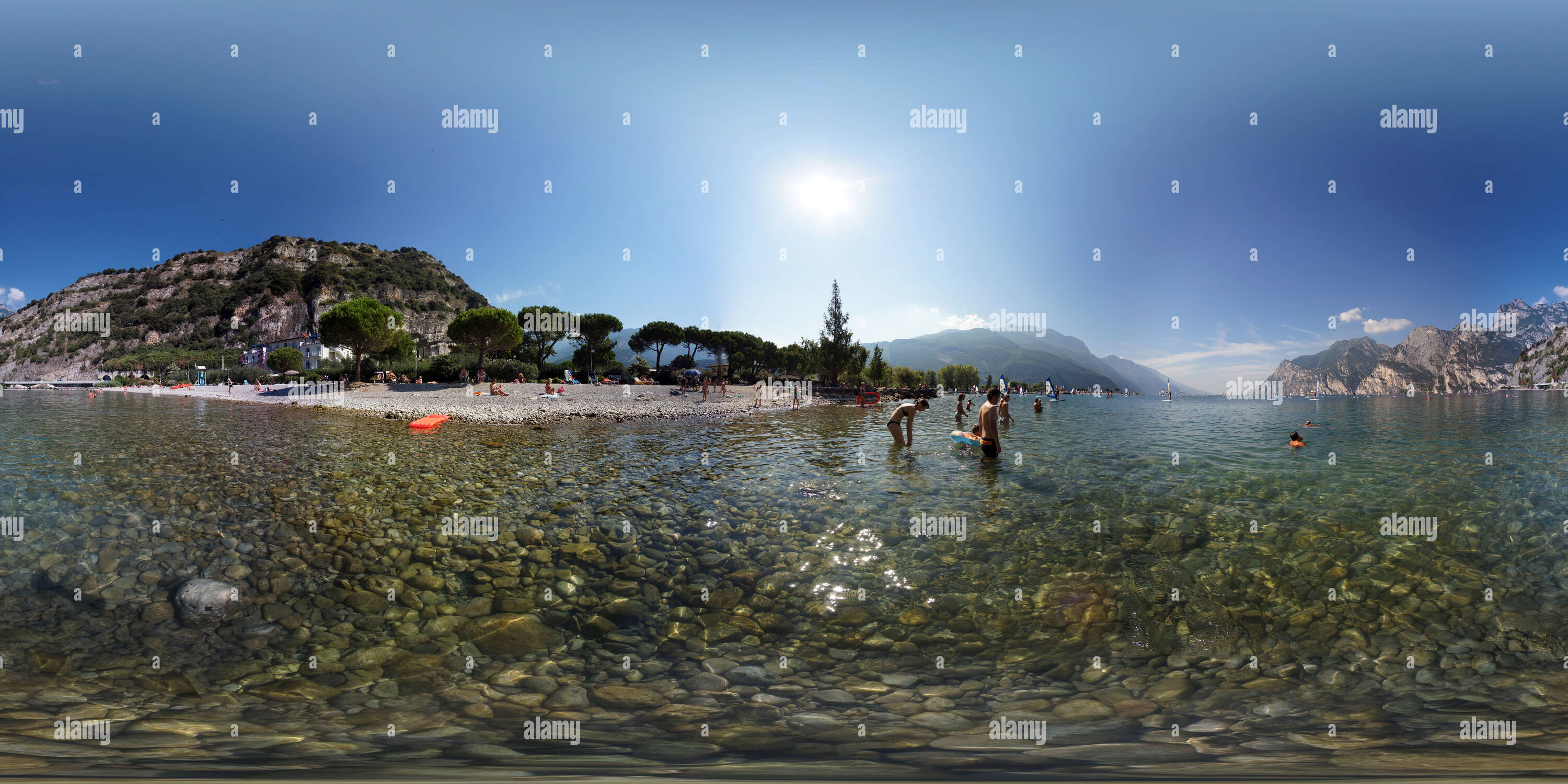 360° view of Largo di Garda in lake - Alamy