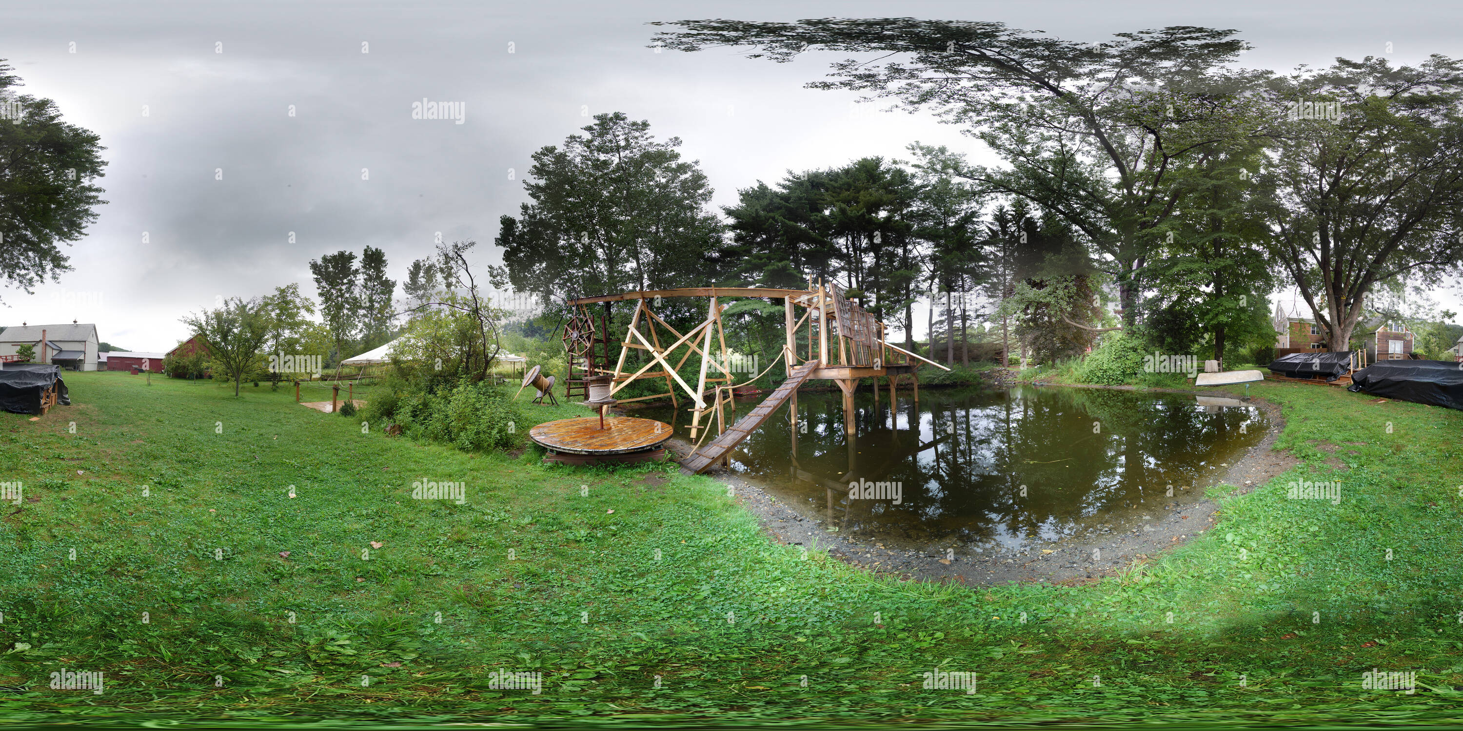 360° view of Double Edge's Pond Stage - Alamy