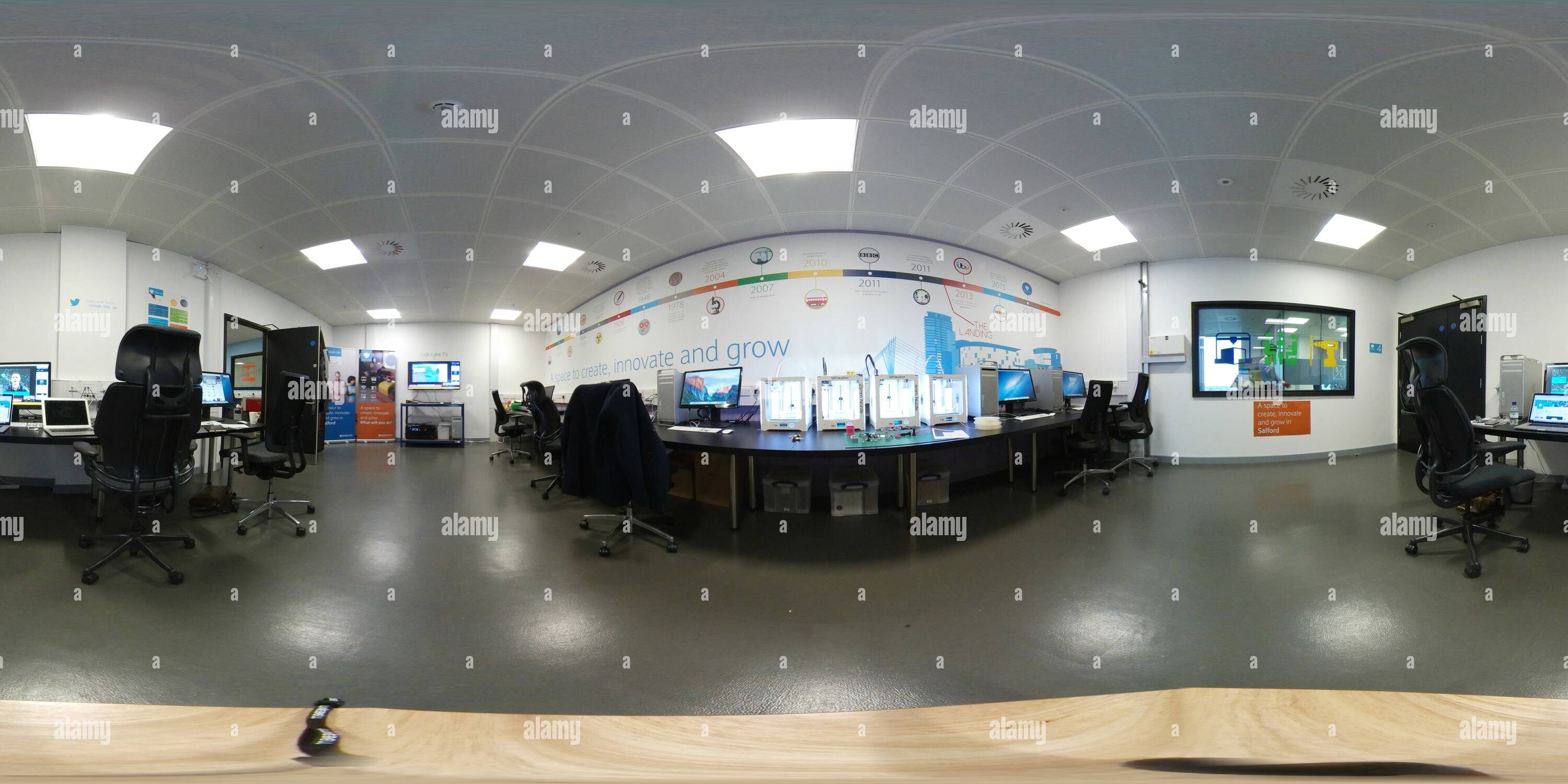 Eagle lab hi-res stock photography and images - Alamy