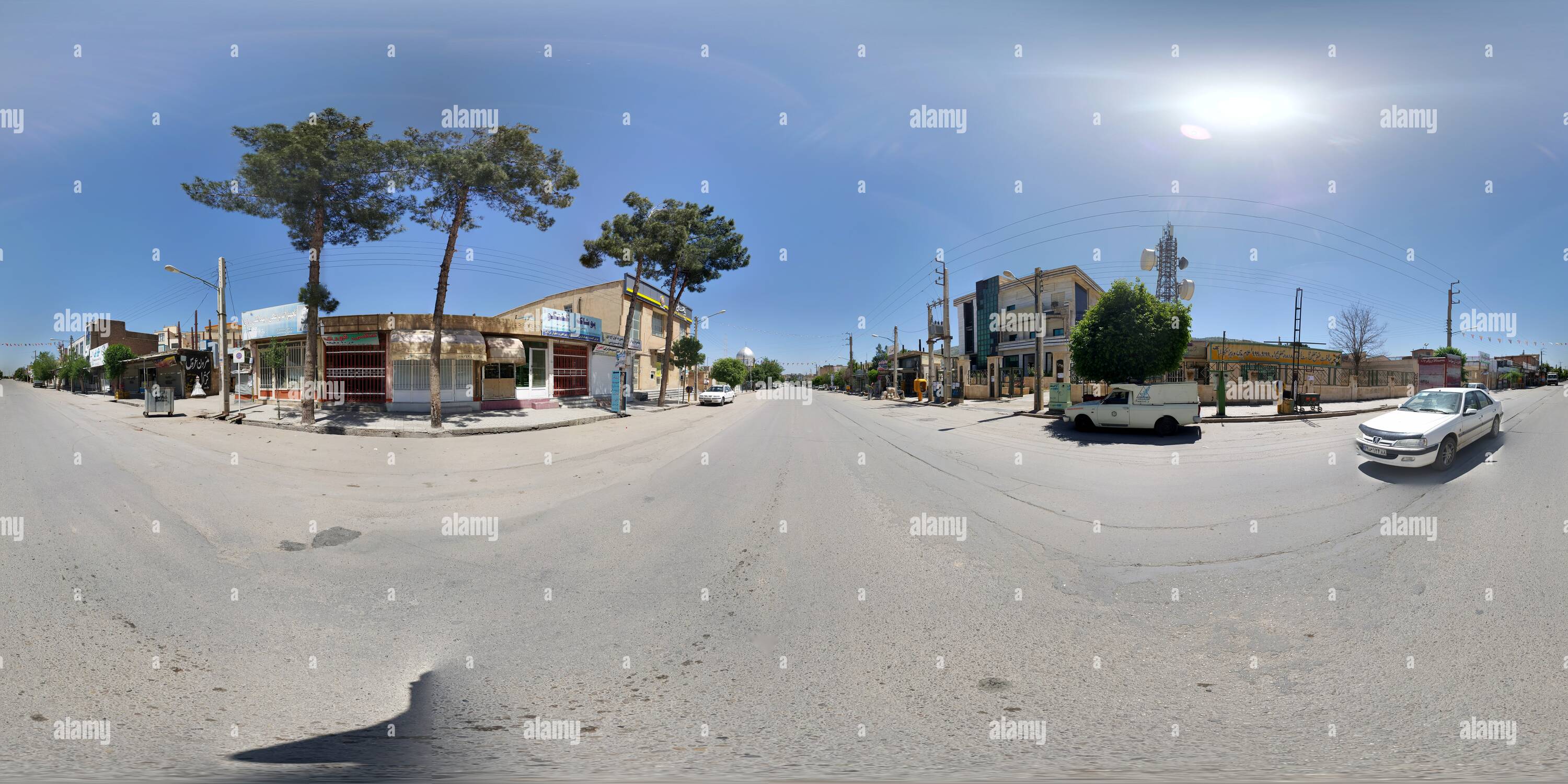 Valiasr street hi-res stock photography and images - Alamy