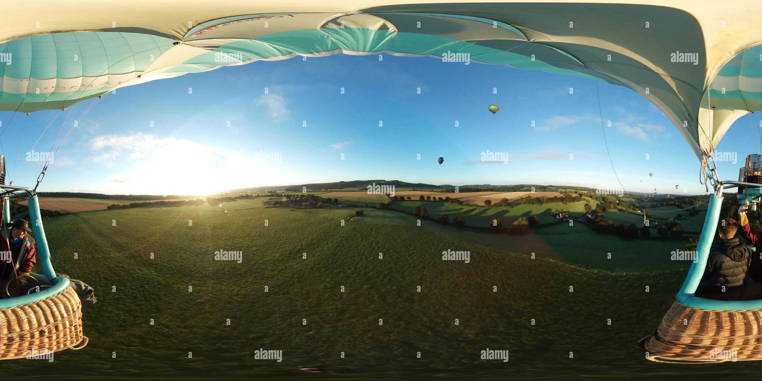 360° view of Sam Sample 0001 - Alamy