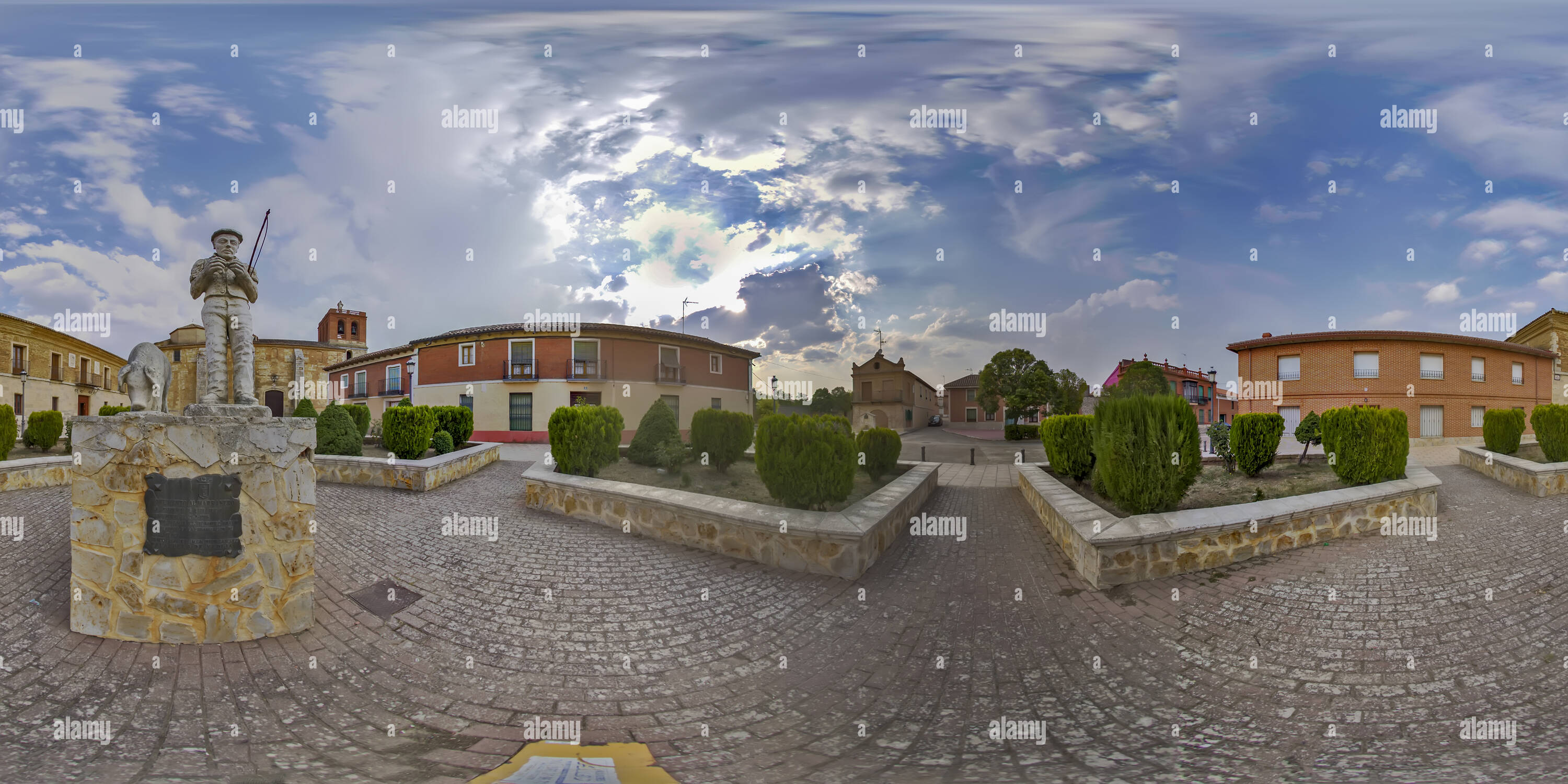 360° view of Plaza Mayor de Palazuelo de Vedija- Valladolid - Alamy