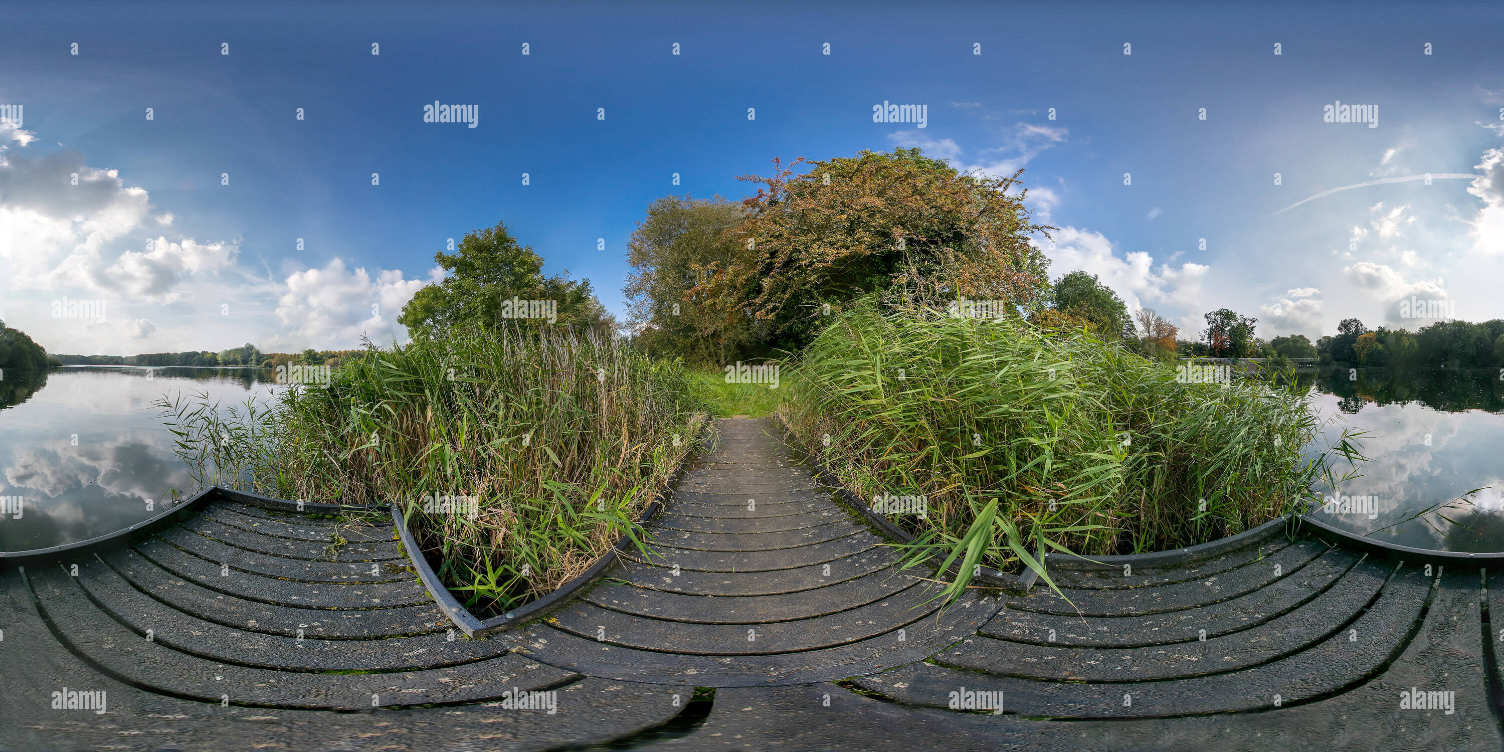 360° view of Cote Water, Swindon Pontoon - Alamy