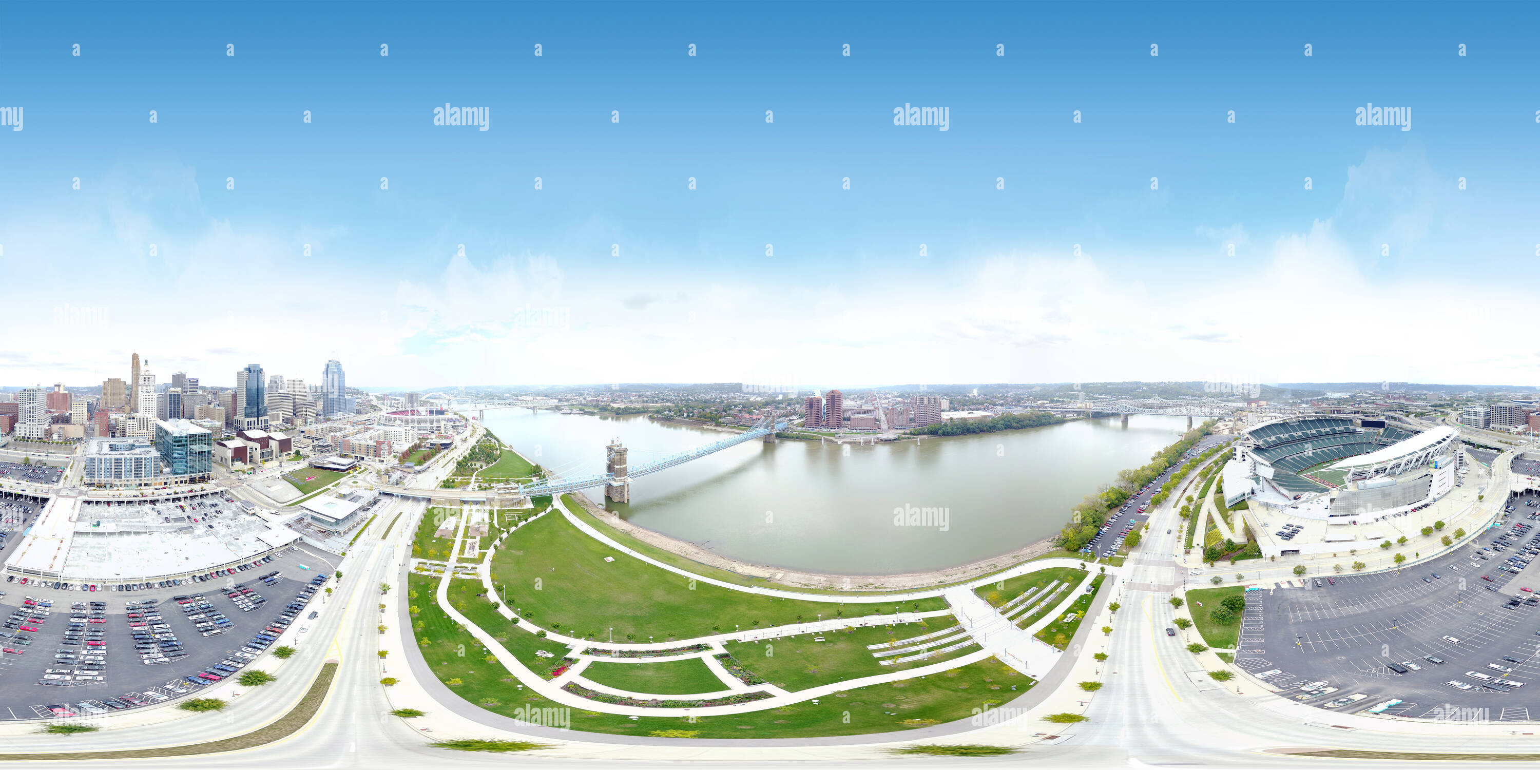 Cincinnati riverfront hi-res stock photography and images - Alamy