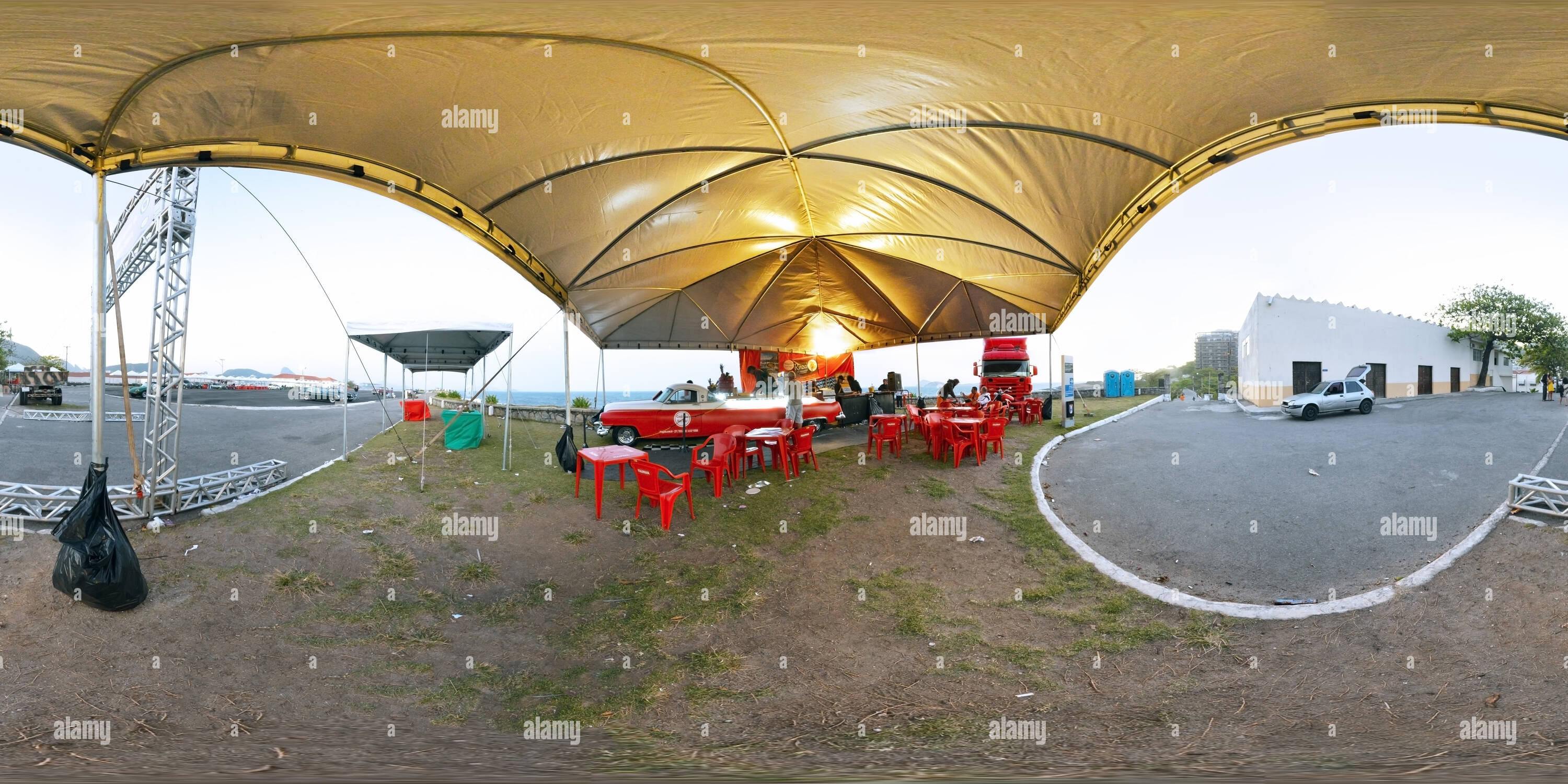 360° view of Cadillac Art Bar - Forte de Copacabana - Alamy