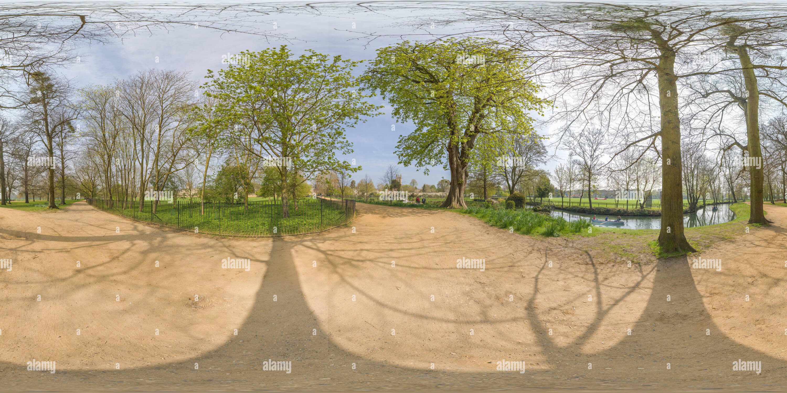 360° view of Christ Church meadow walk next the river Cherwell, Oxford ...