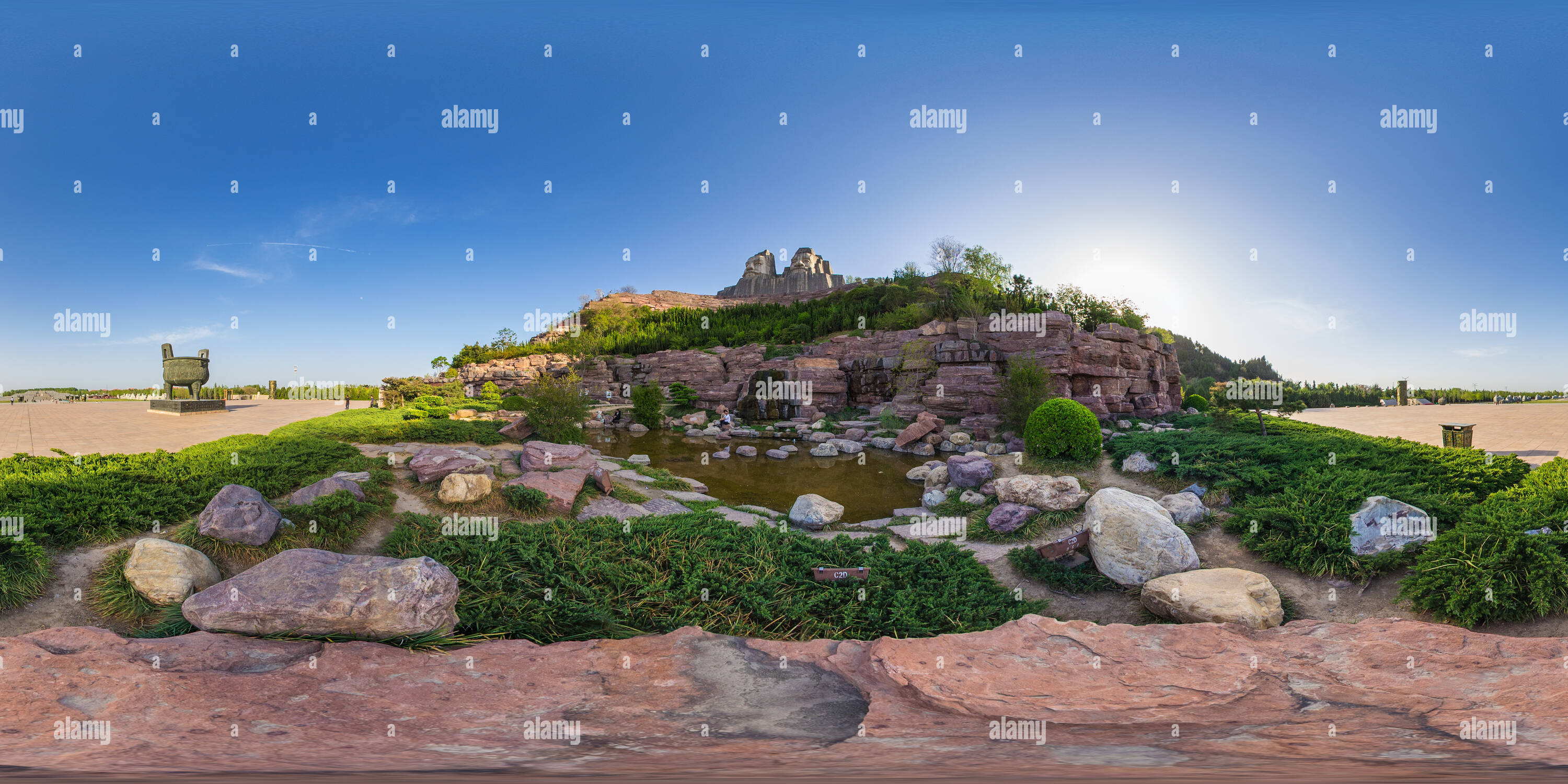 Yan and huang statue hi-res stock photography and images - Alamy