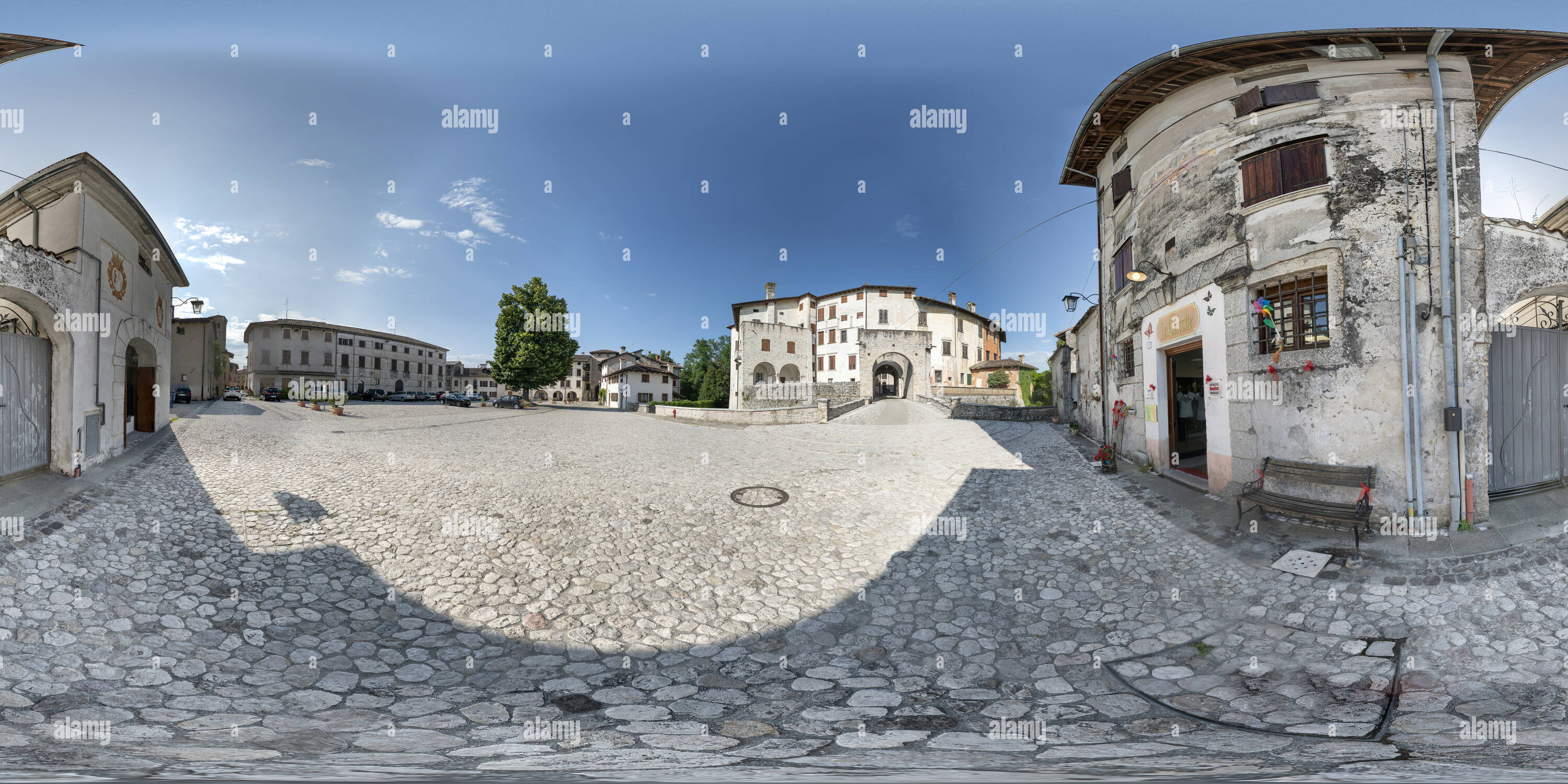 360° view of The castle of Valvasone - Alamy