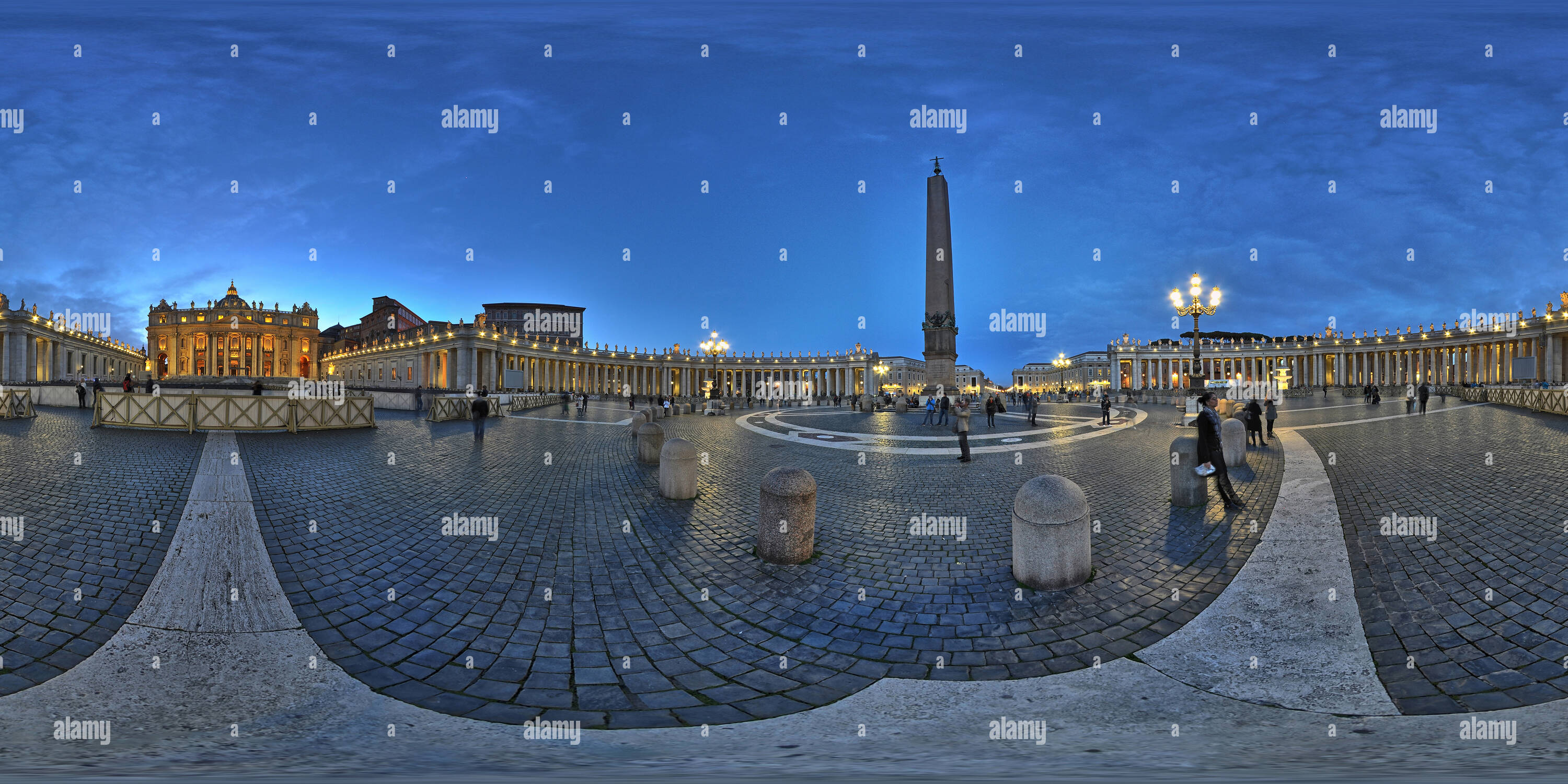 360° view of Saint Peter's Square, Vaticano - Alamy
