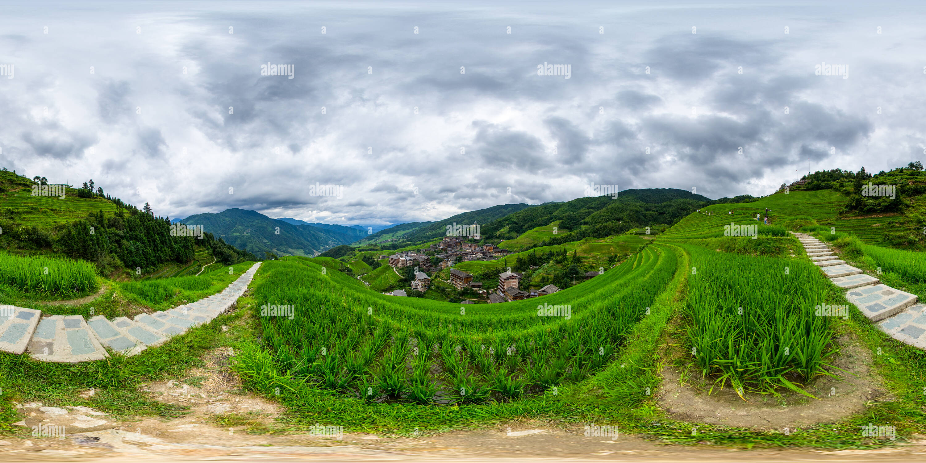 360° view of Dragon Backbone’s Rice Terraces - Alamy