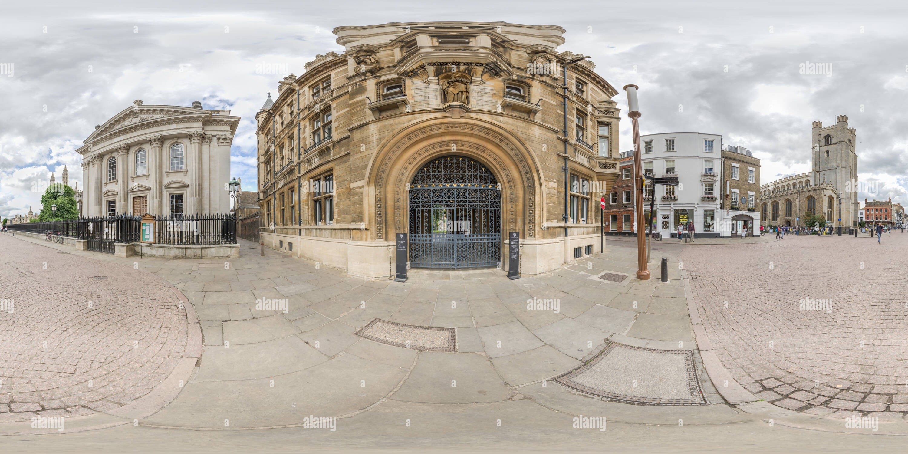 360° view of Great Gate at Gonville & Caius college, next to Senate ...