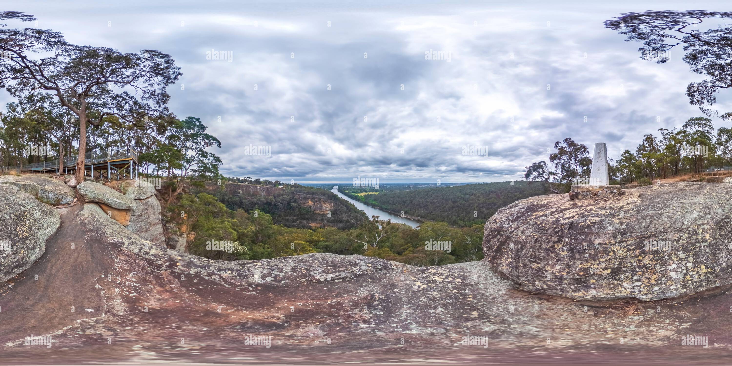 360 °-Ansicht auf Kugelförmiges Panoramabild vom Portal Lookout mit ...