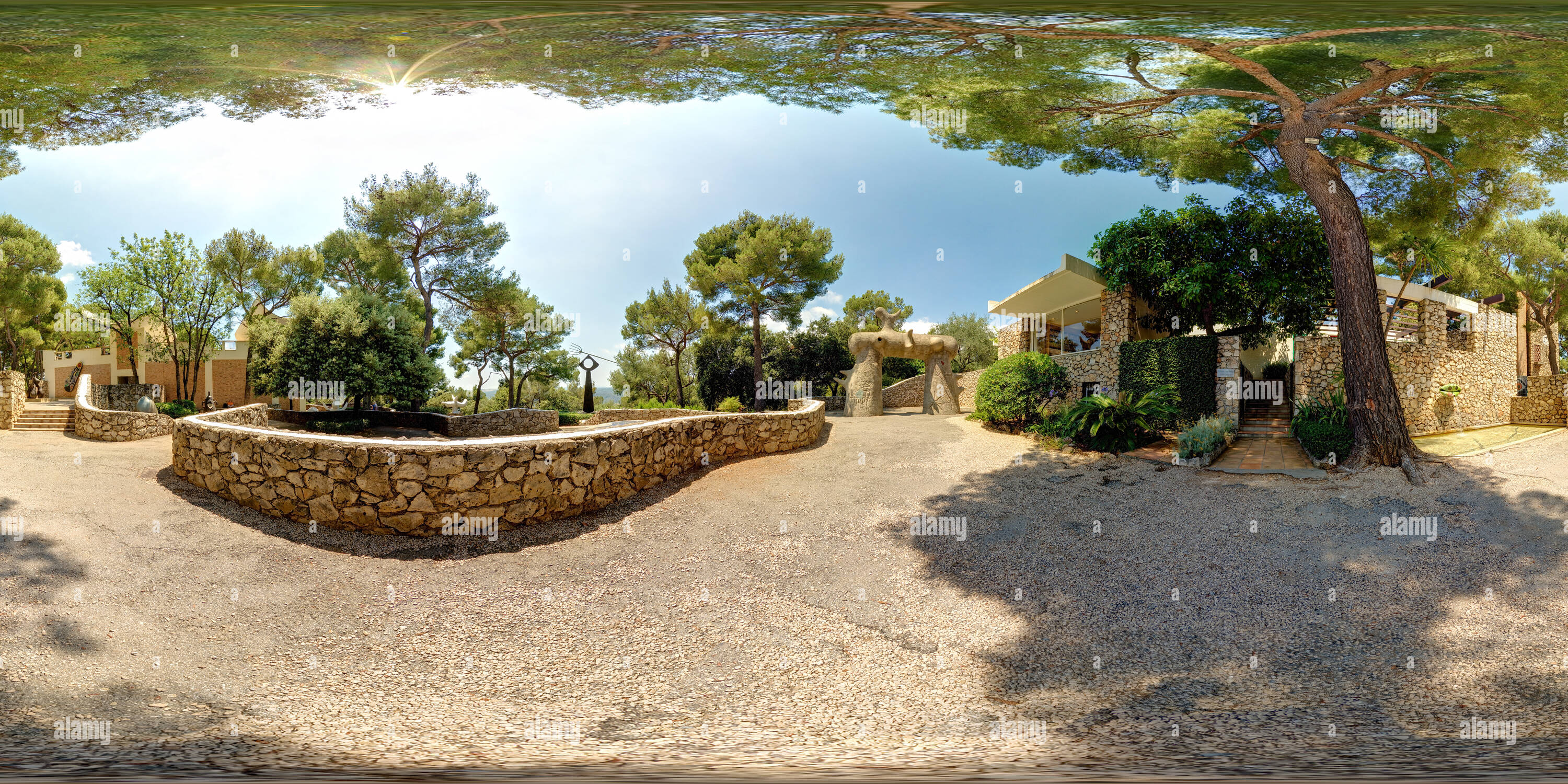 Fondation maeght -Fotos und -Bildmaterial in hoher Auflösung – Alamy