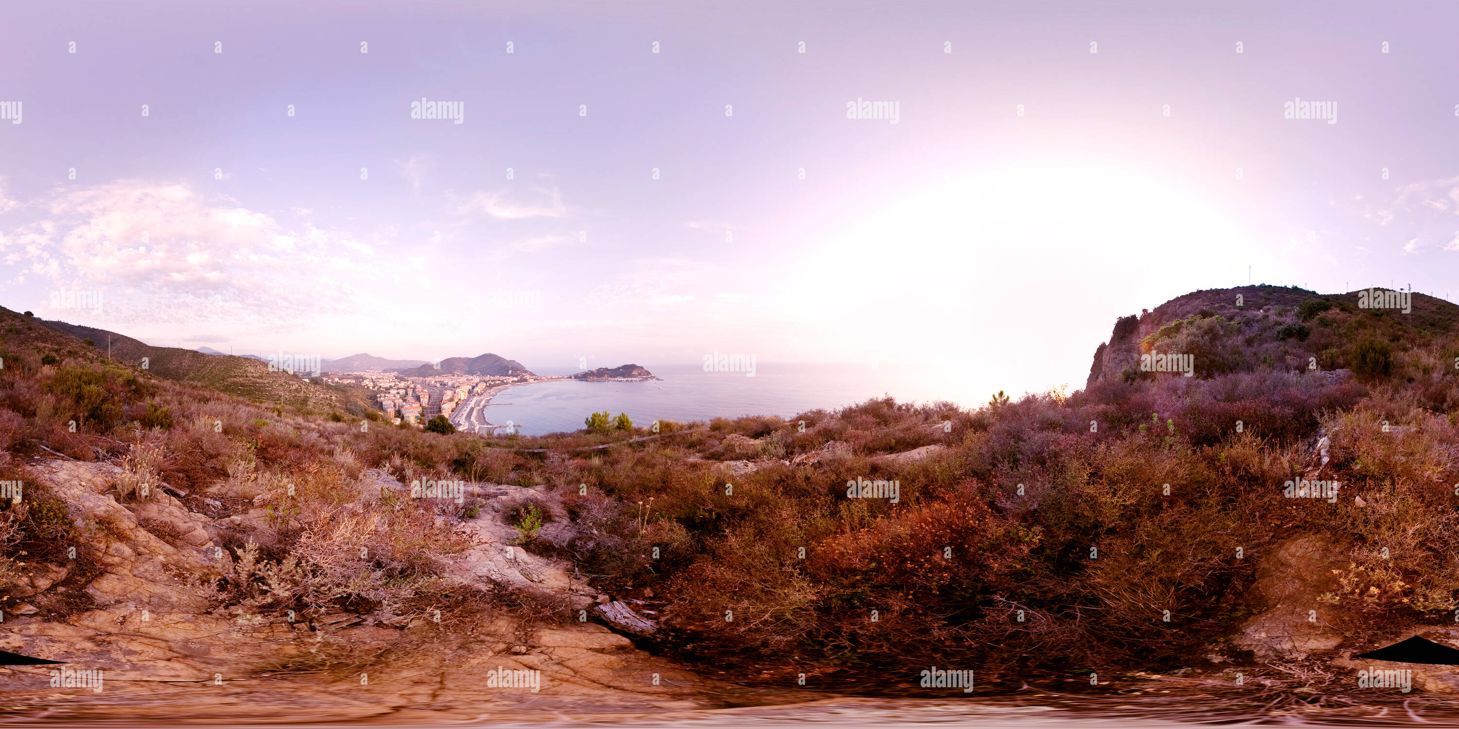 Tramonto rosa -Fotos und -Bildmaterial in hoher Auflösung – Alamy