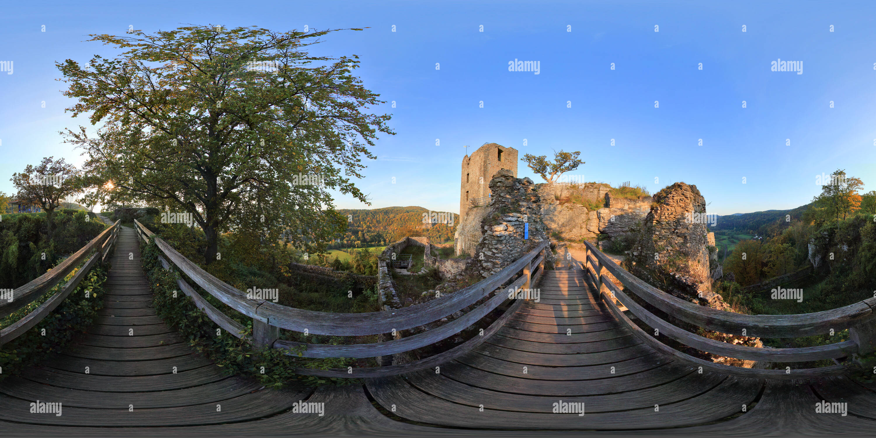 Burgruine neideck -Fotos und -Bildmaterial in hoher Auflösung – Alamy