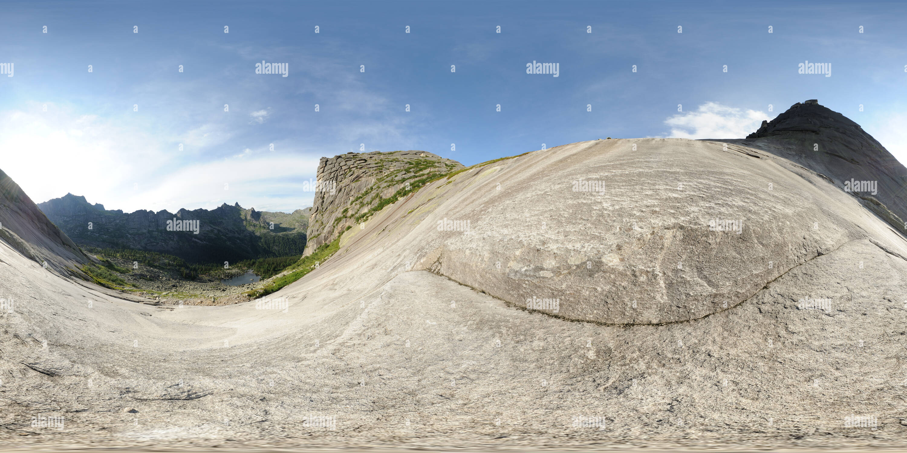 Parabel spiegel -Fotos und -Bildmaterial in hoher Auflösung – Alamy