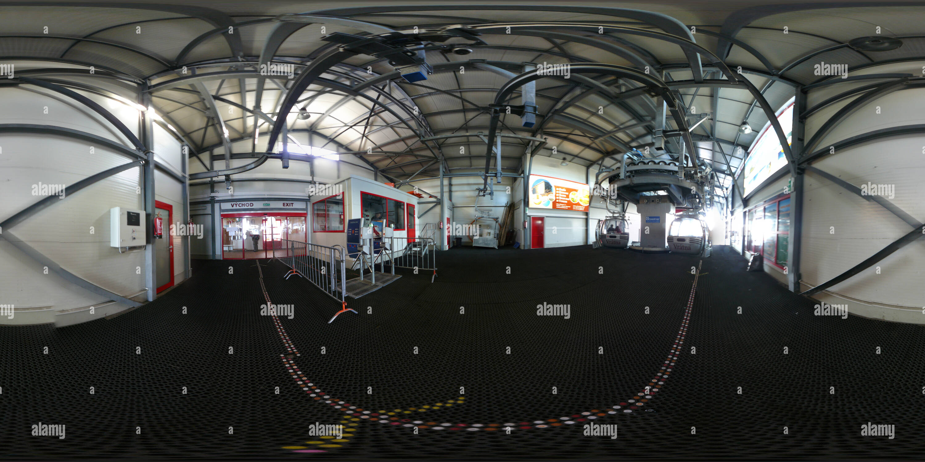 360 °-Ansicht auf - Chata Vrátna Lanovka na Chleb - Alamy