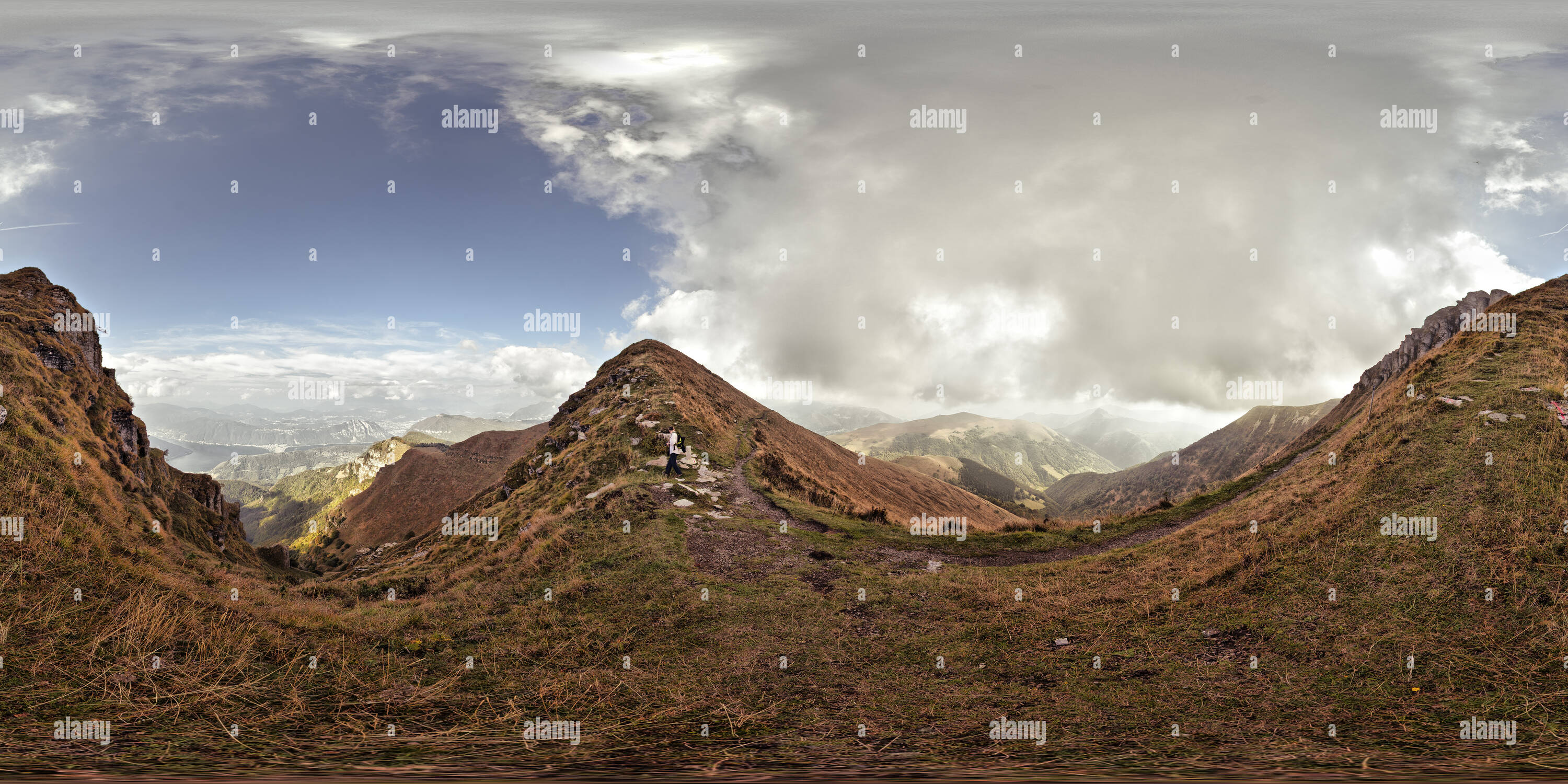 Mountain panorama lago di lugano -Fotos und -Bildmaterial in hoher ...