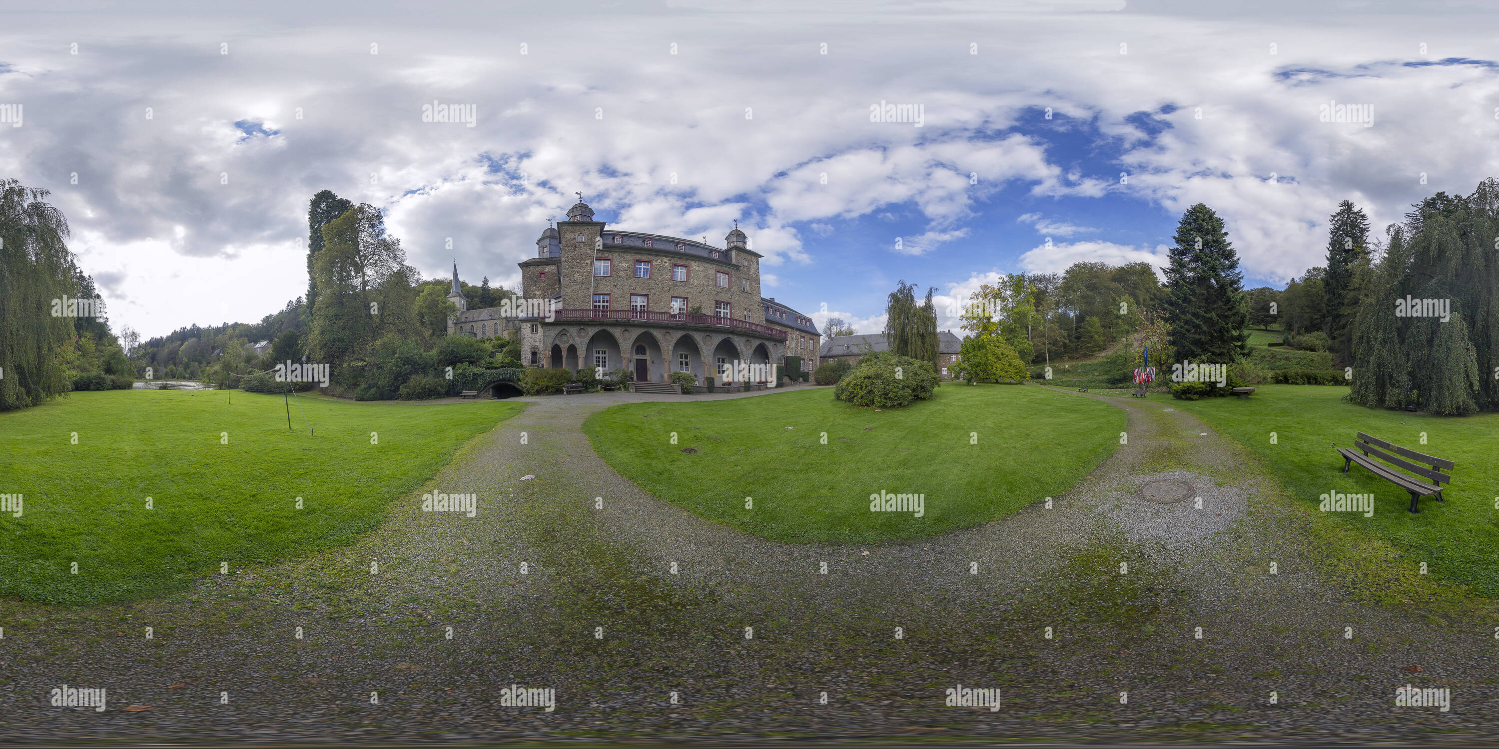 Schloss gimborn -Fotos und -Bildmaterial in hoher Auflösung – Alamy