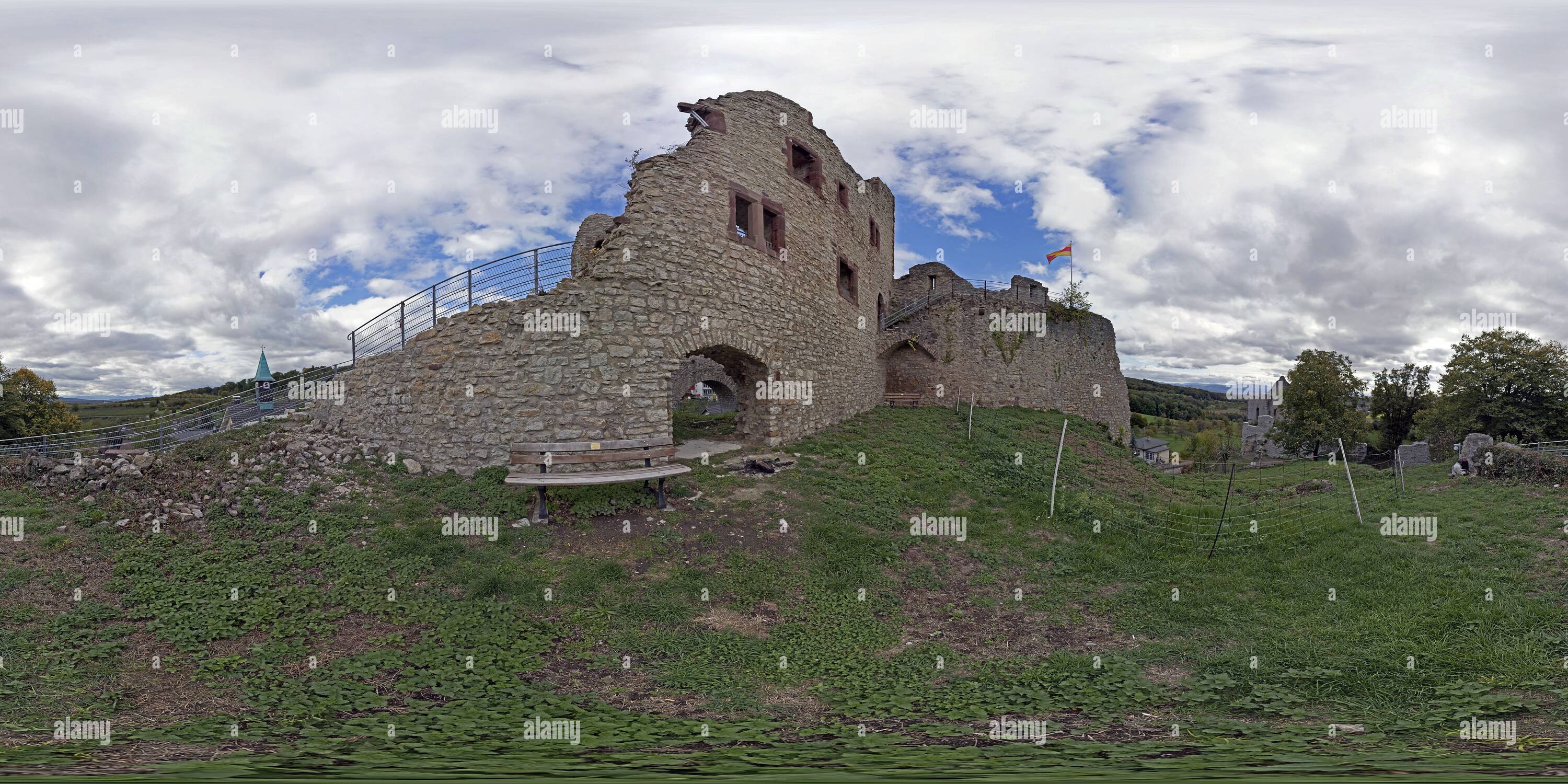 Burg landeck -Fotos und -Bildmaterial in hoher Auflösung – Alamy