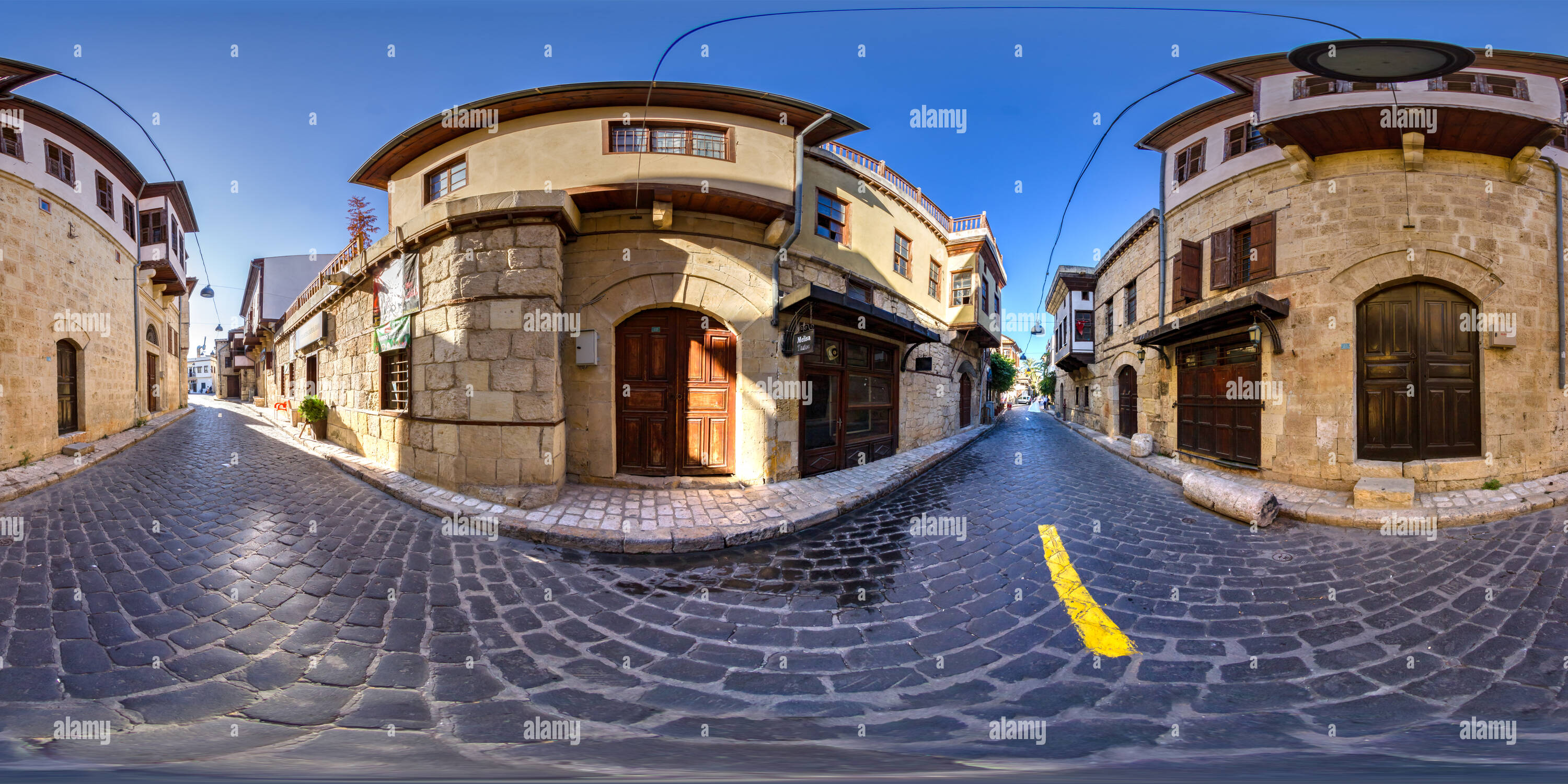 Eski tarsus evleri -Fotos und -Bildmaterial in hoher Auflösung – Alamy