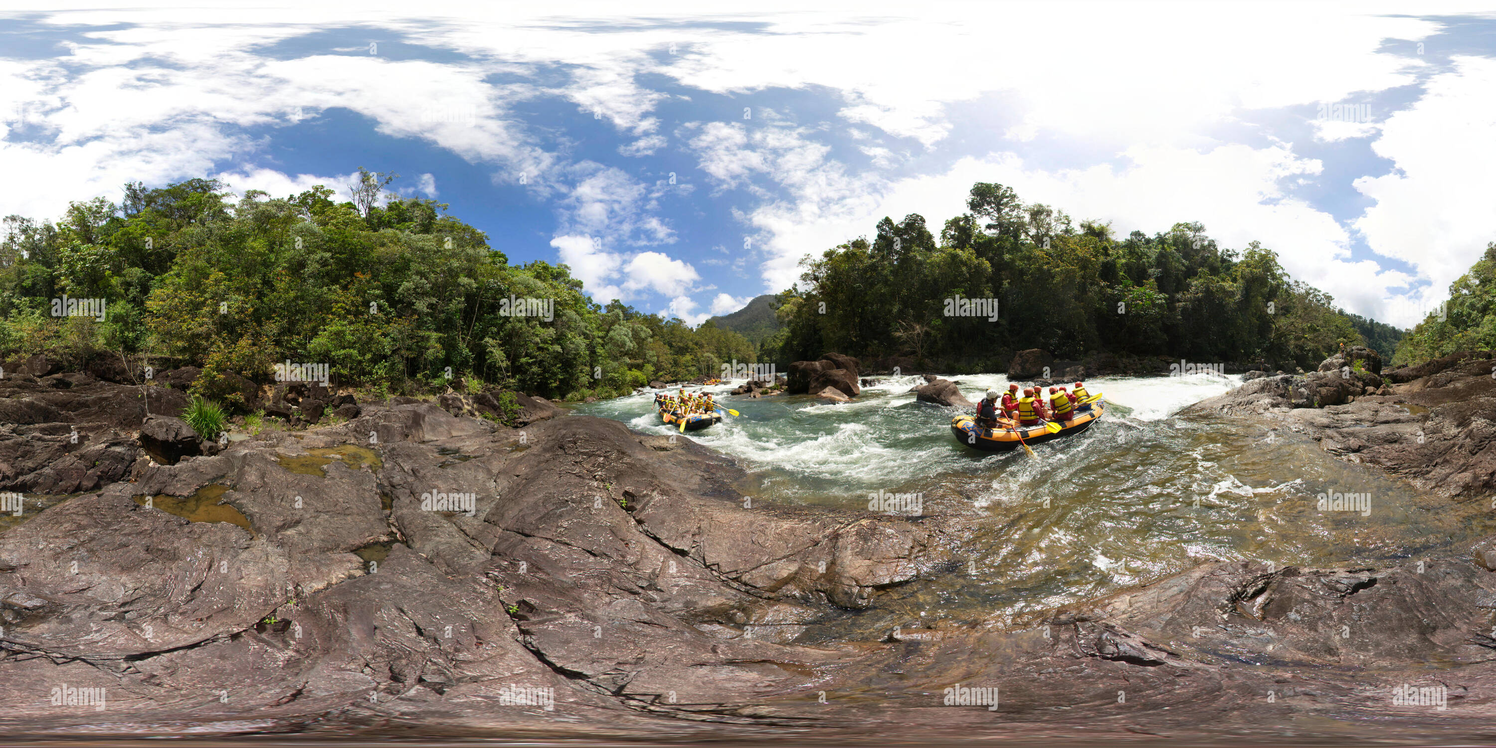 Tully river rafting -Fotos und -Bildmaterial in hoher Auflösung – Alamy