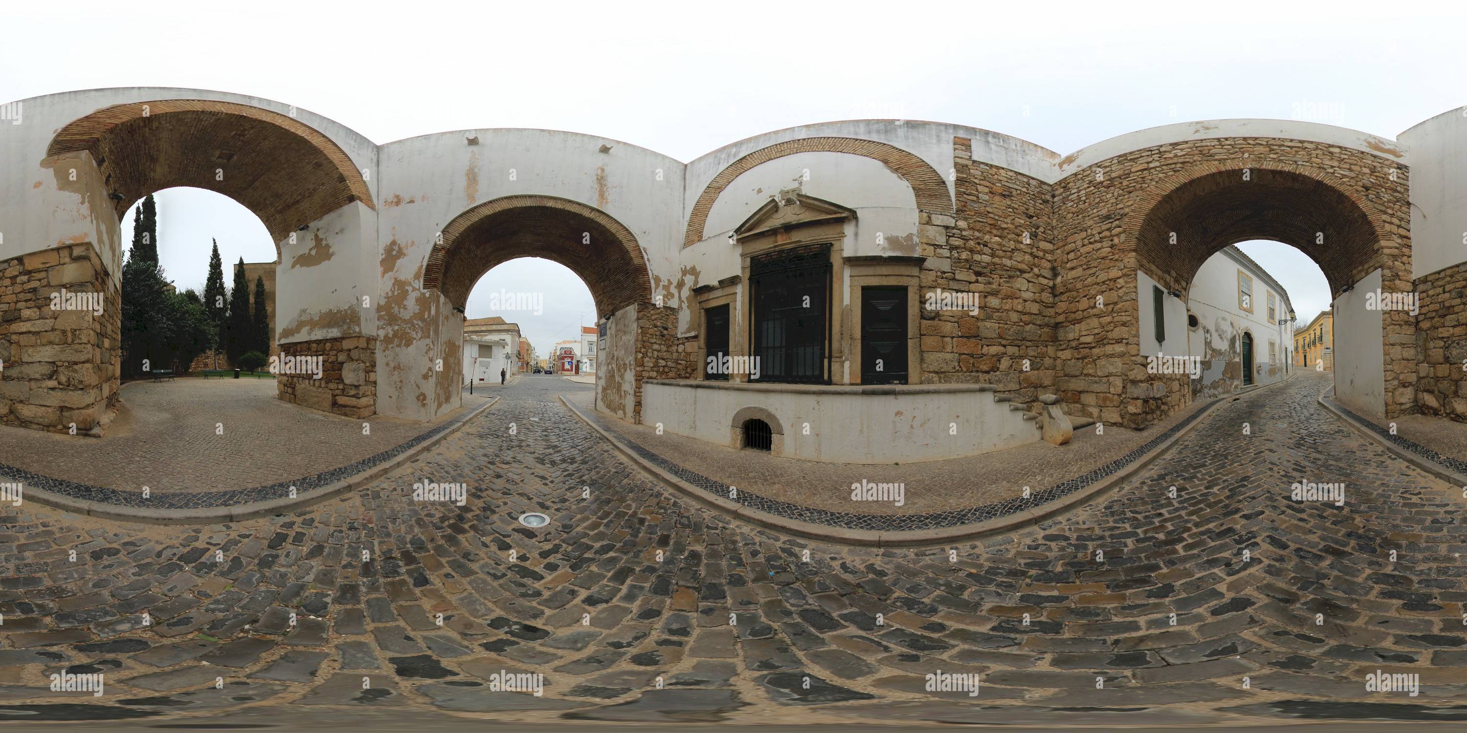 Porta norte Banque de photographies et d’images à haute résolution - Alamy