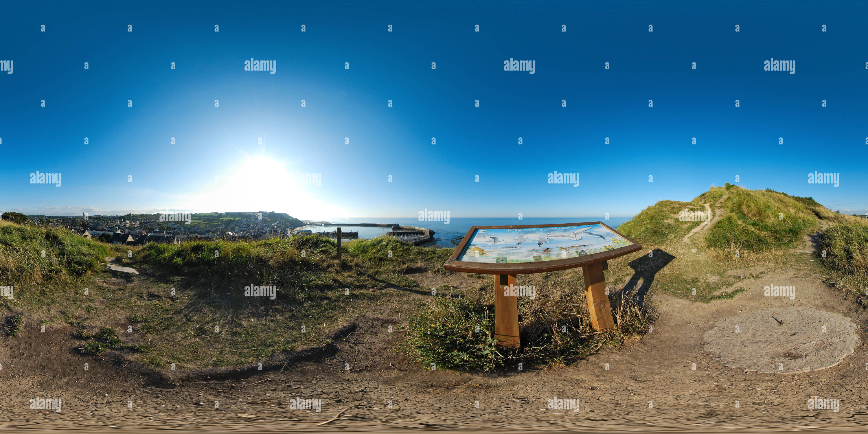 Mont castel Banque de photographies et d’images à haute résolution - Alamy