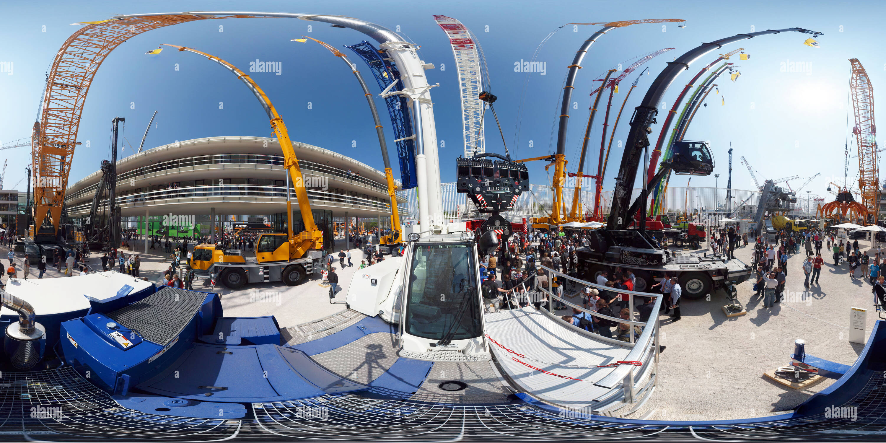 Vue à 360° de Liebherr LR 13000 (BAUMA 2010 - Alamy