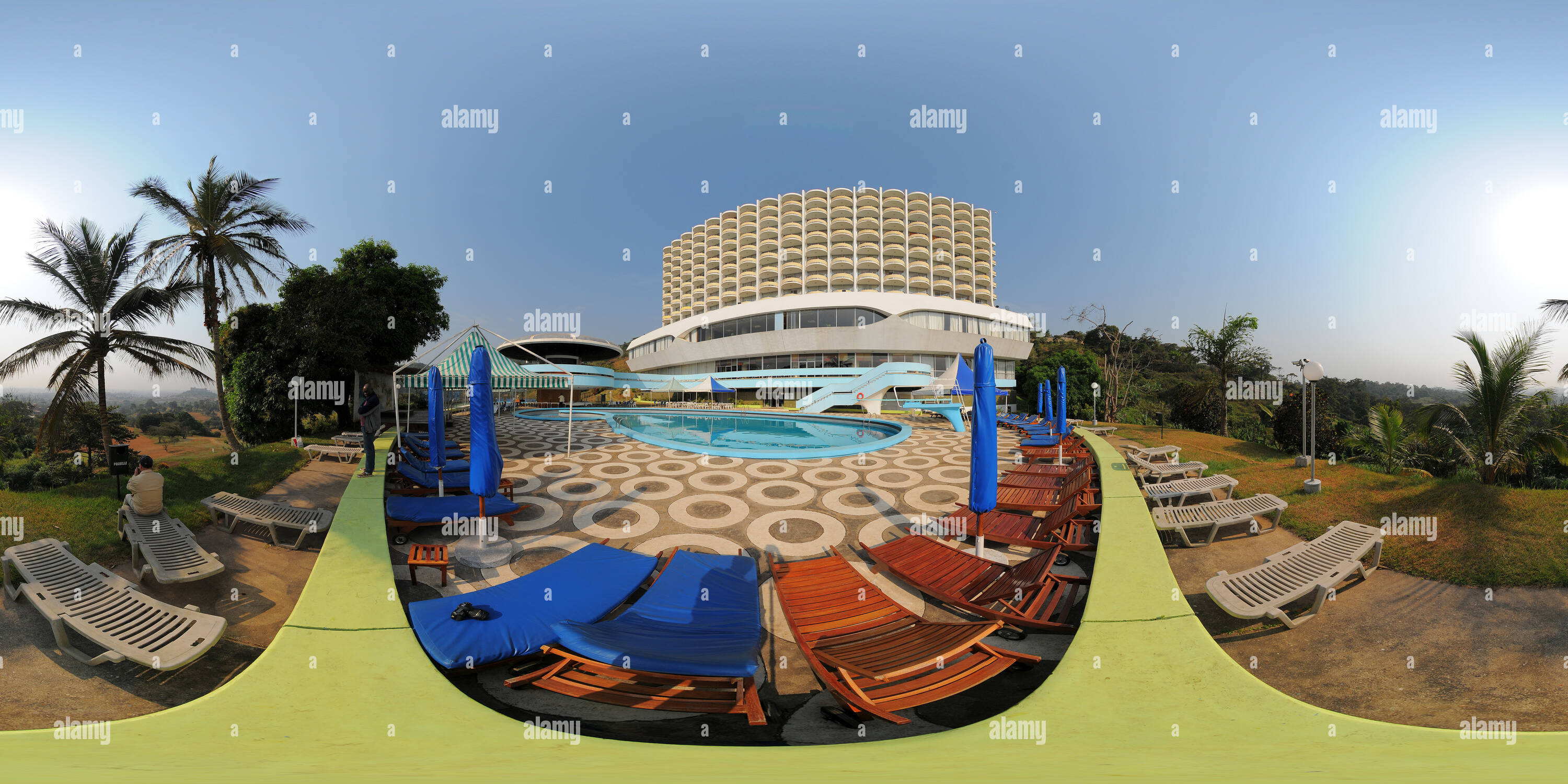 Vue à 360° de À partir de la ville de Yaoundé en face de l'Hôtel Mont ...