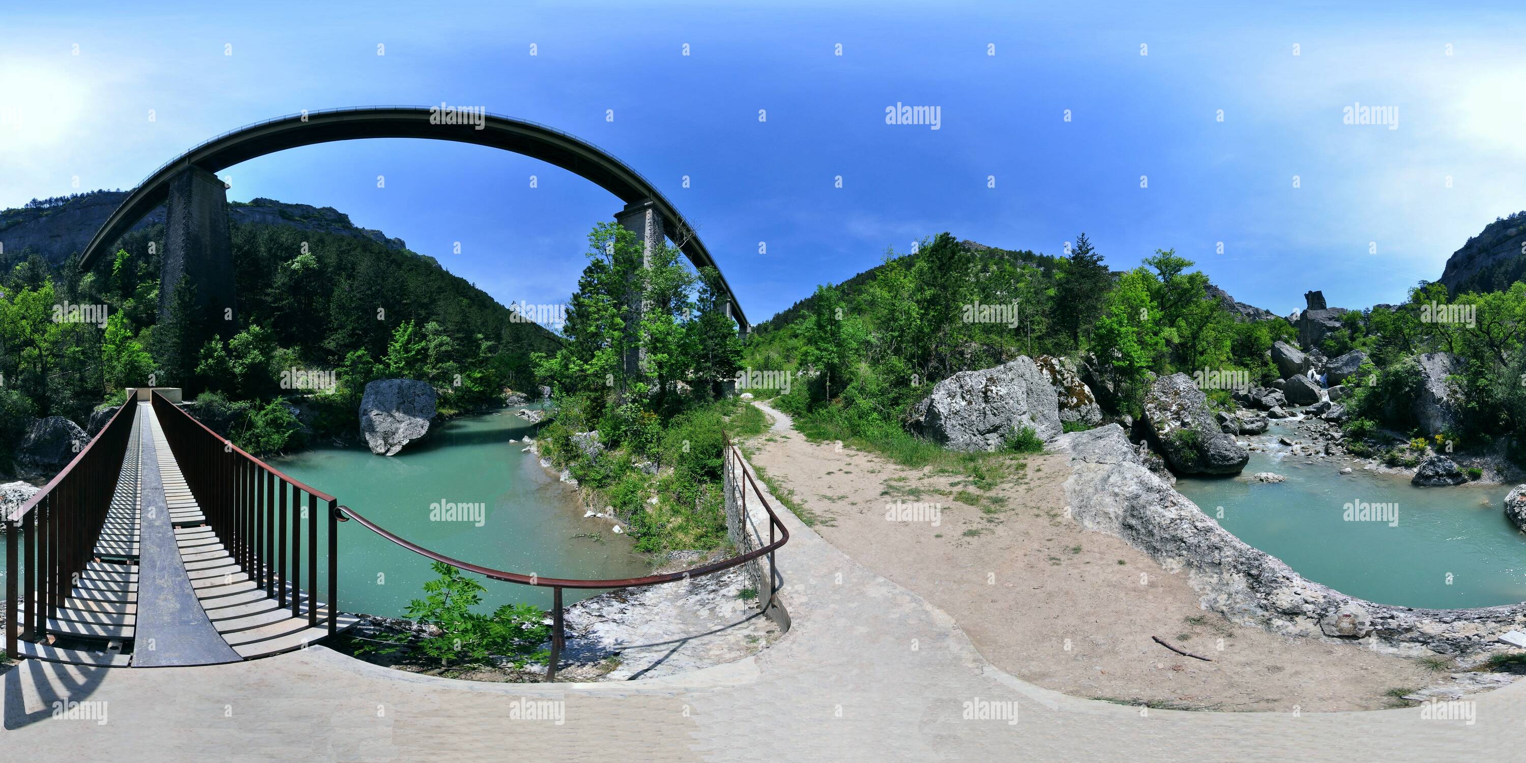 Luc en diois Banque de photographies et d’images à haute résolution - Alamy