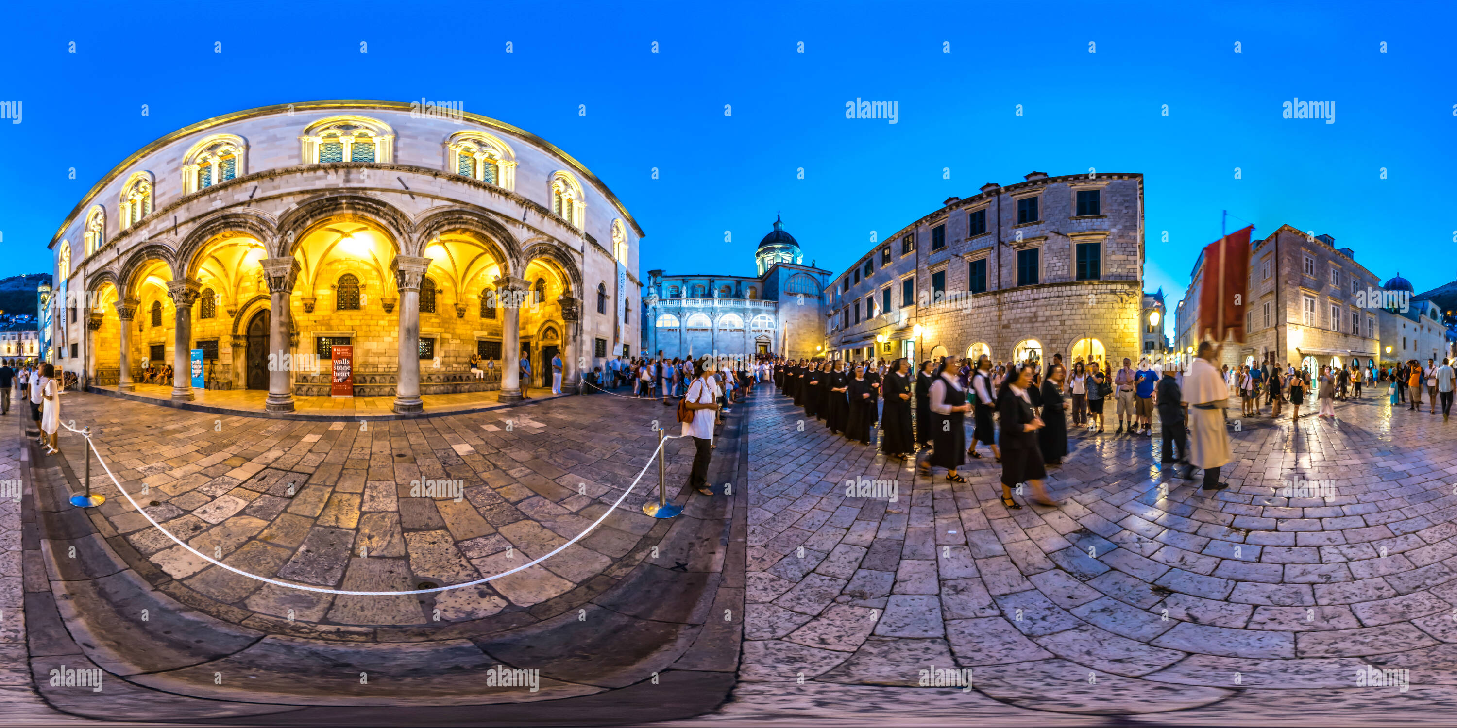 Vue à 360° de La Fête de l'Assomption de la Bienheureuse Vierge Marie ...