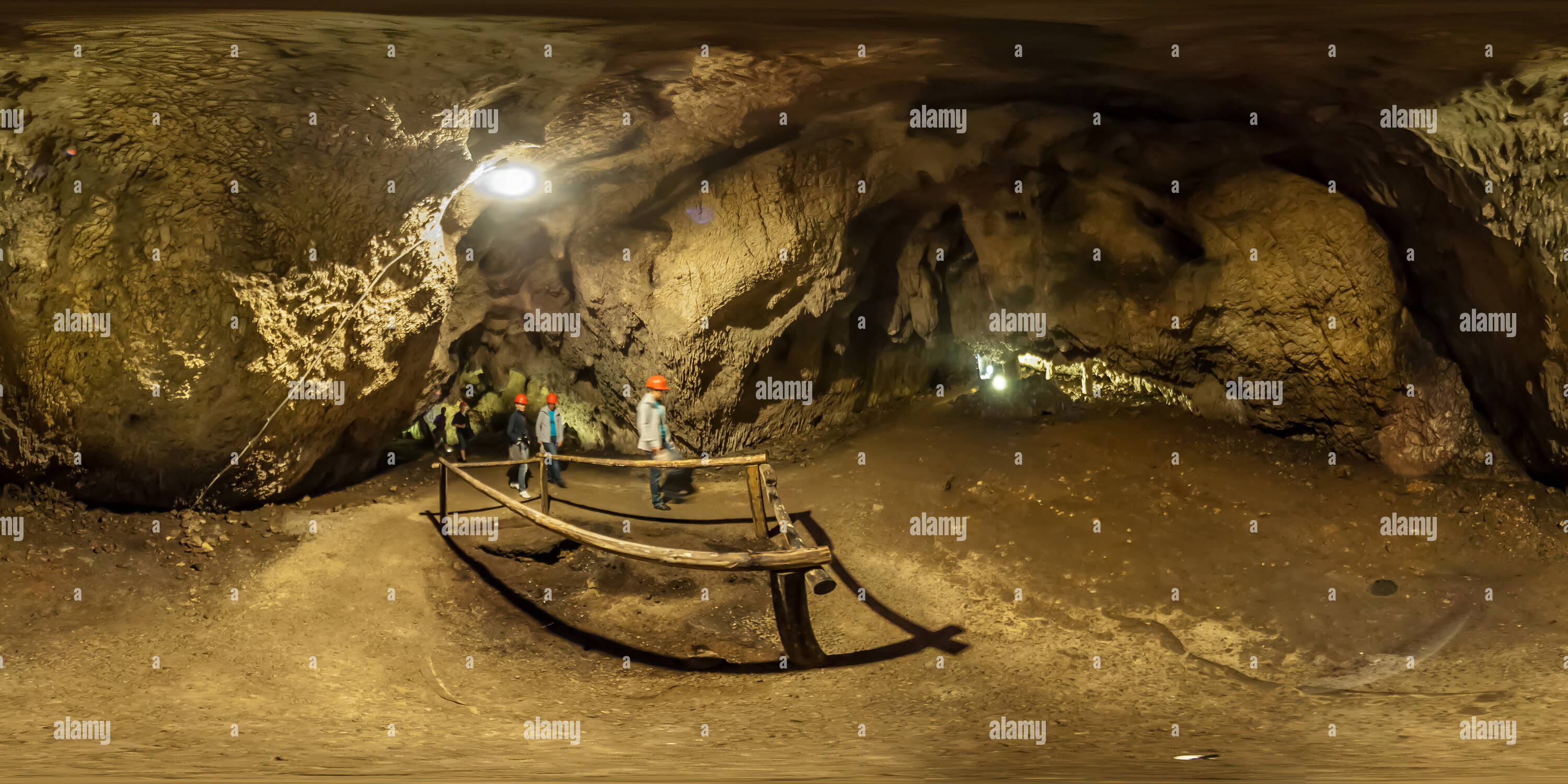 Grottes de barac Banque de photographies et d’images à haute résolution ...