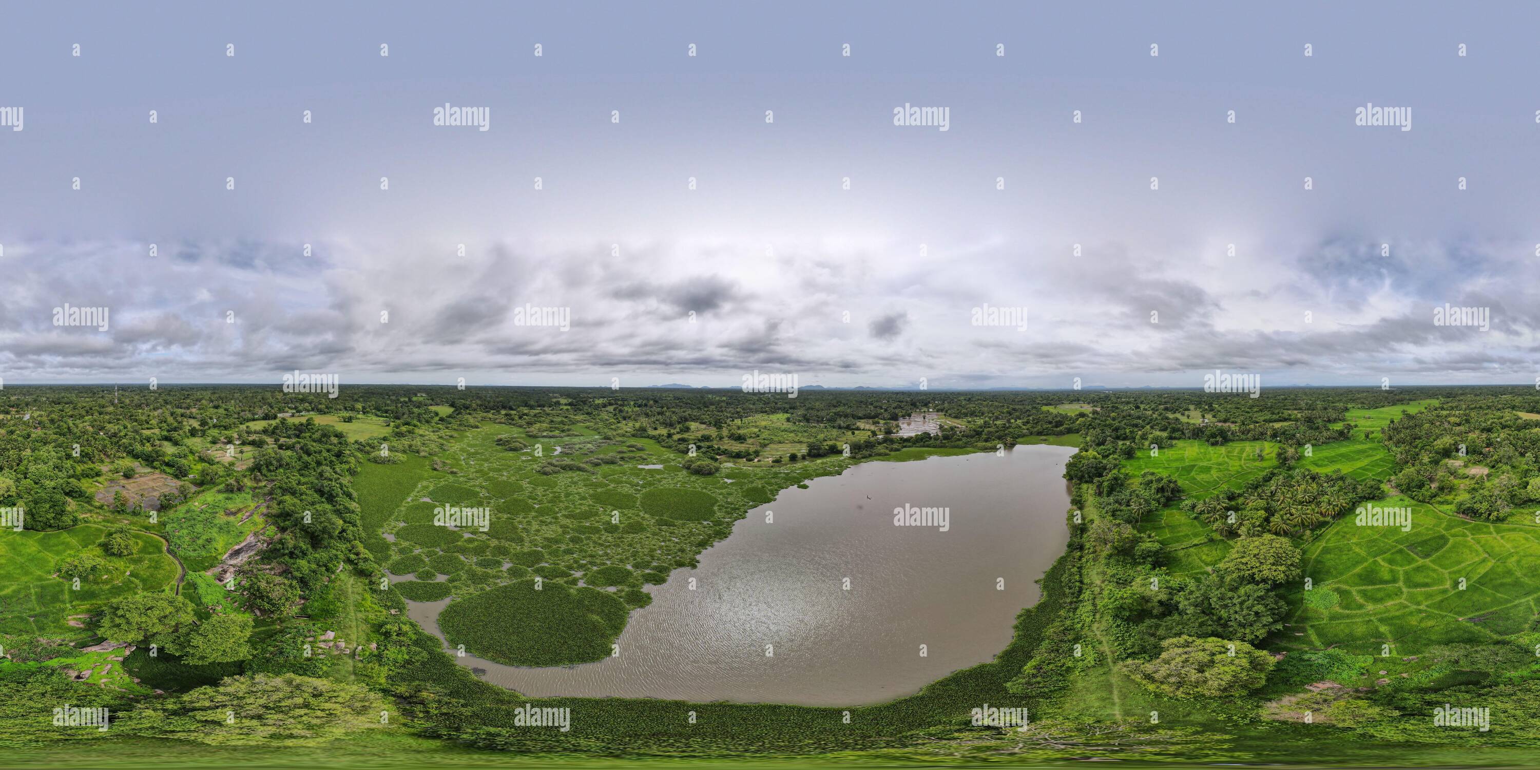 Panoramica a 360 gradi immagini e fotografie stock ad alta risoluzione ...