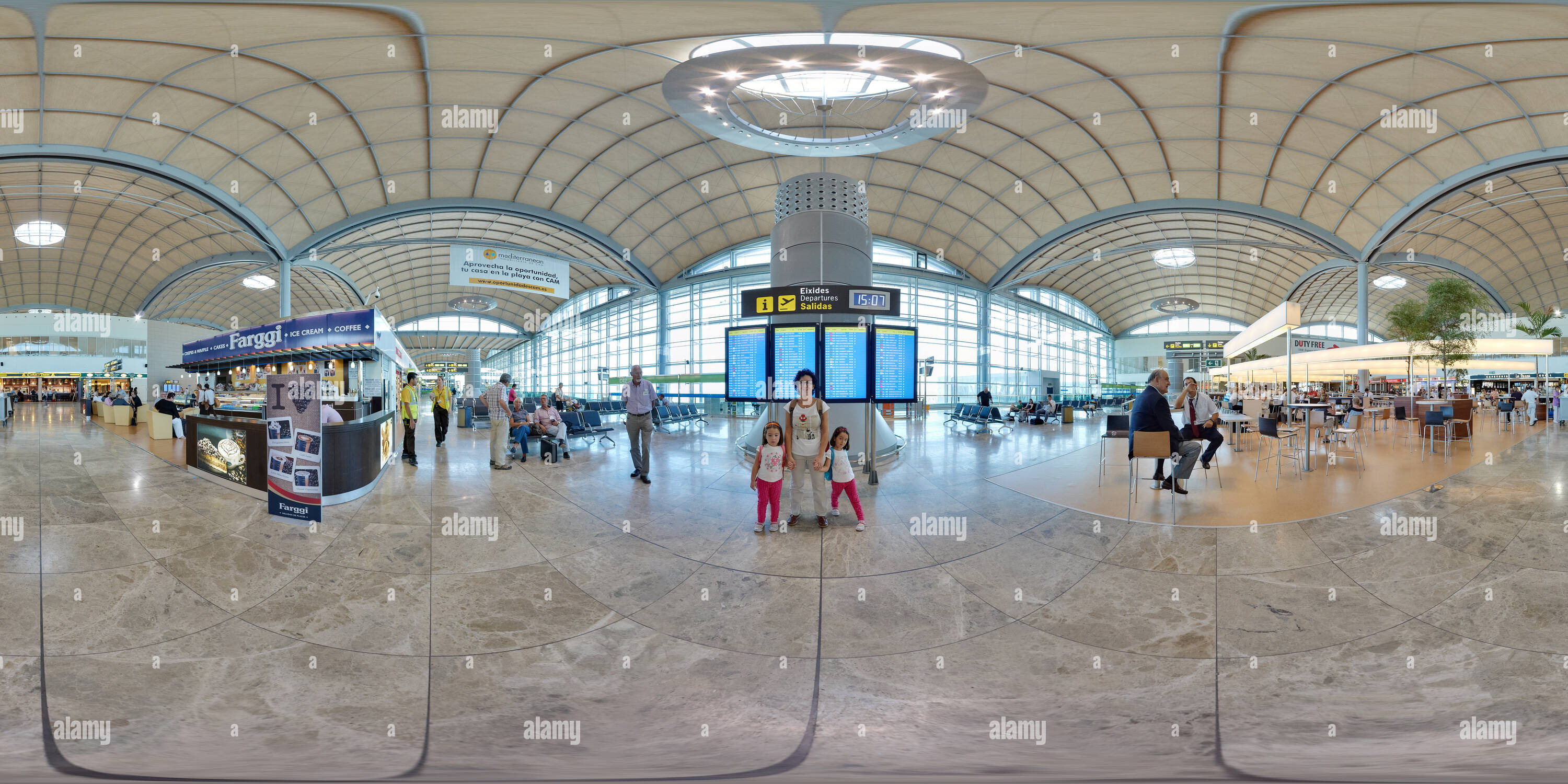 Aeroporto alicante elche immagini e fotografie stock ad alta ...