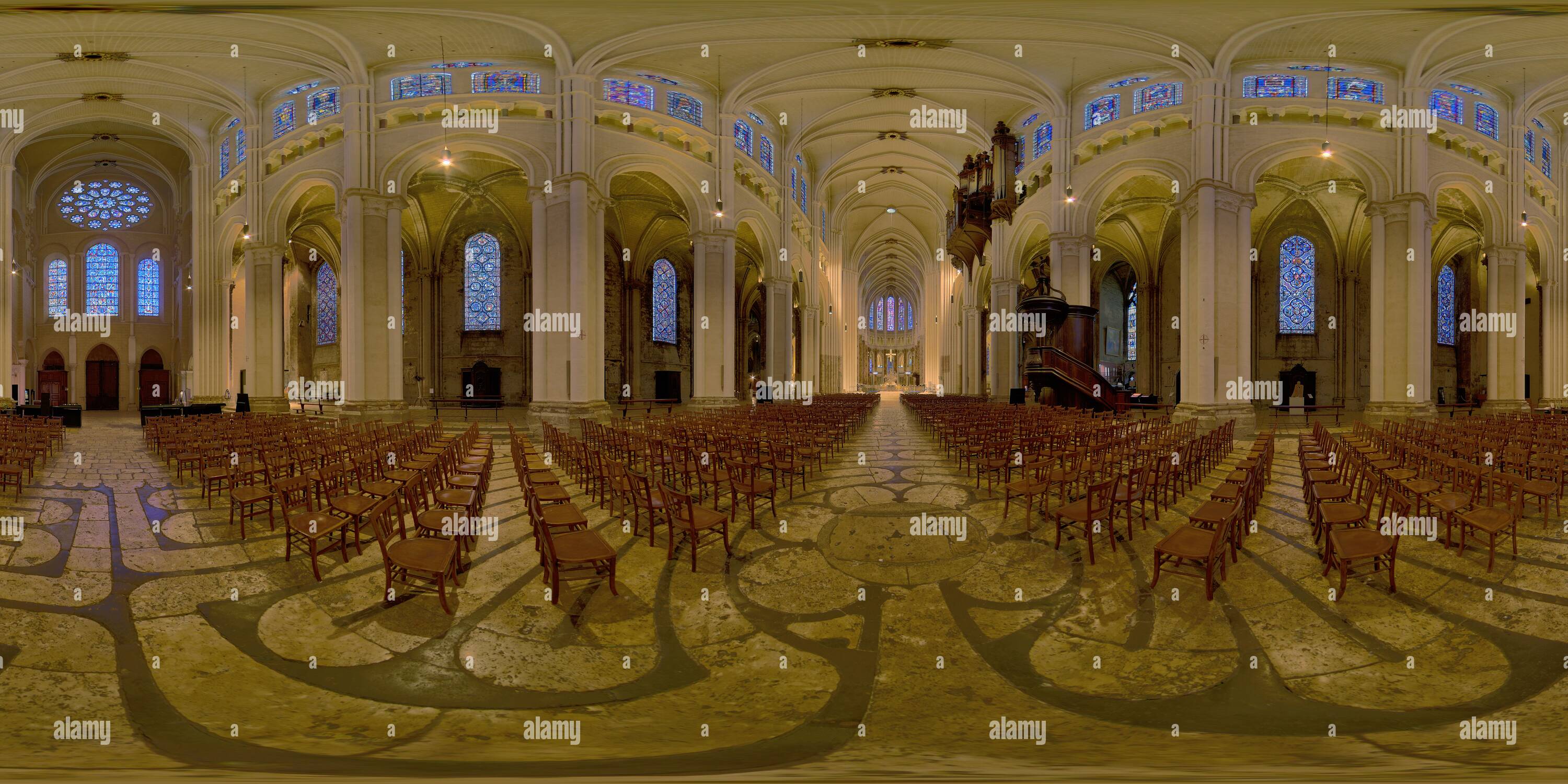 Labirinto della cattedrale di chartres immagini e fotografie stock ad ...