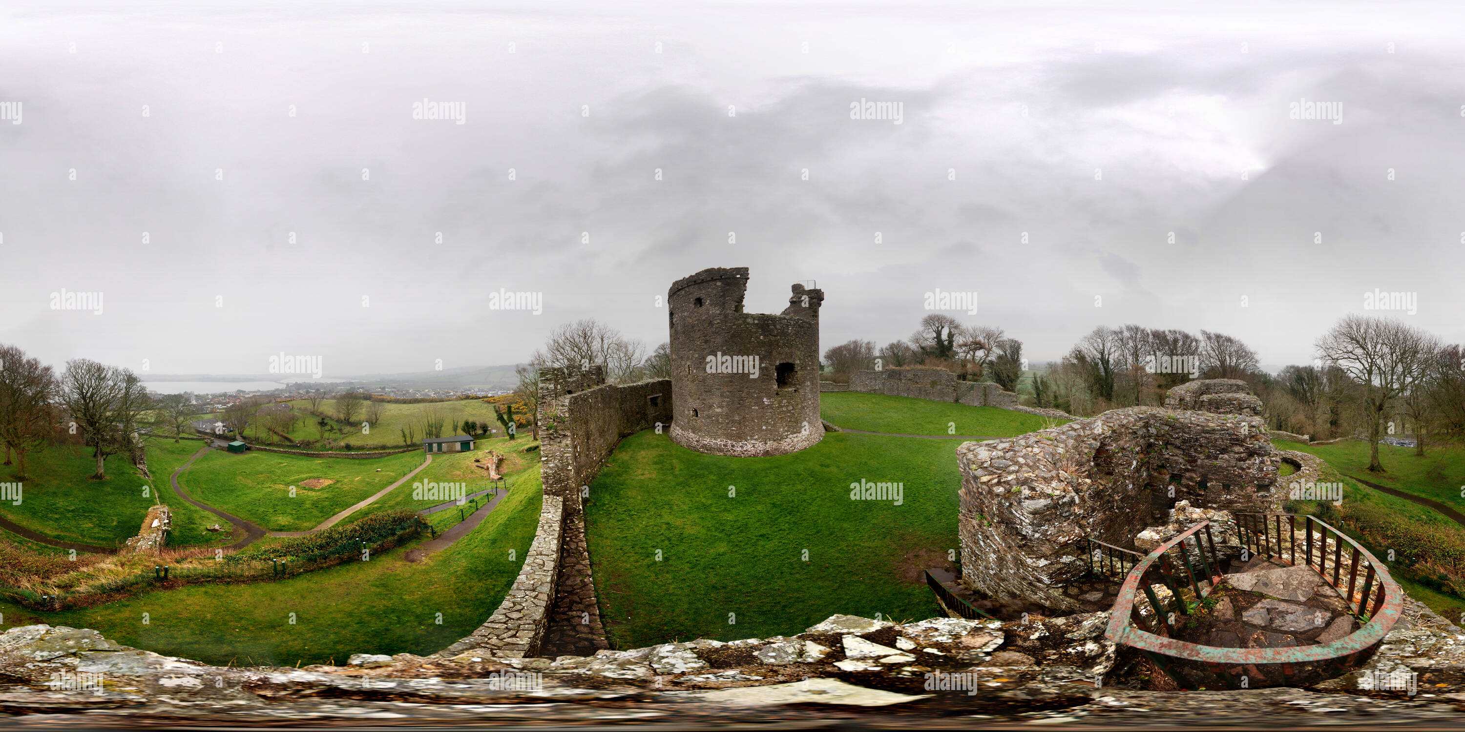 Castello di dundrum immagini e fotografie stock ad alta risoluzione - Alamy